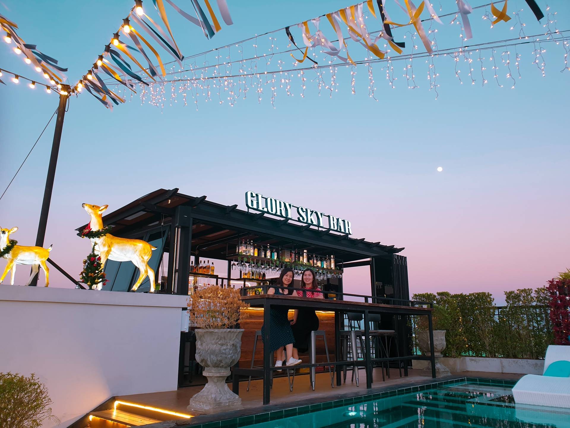 รีวิว Glory Sky Bar & Restaurant - ร้านสวยอาหารถูกใจ