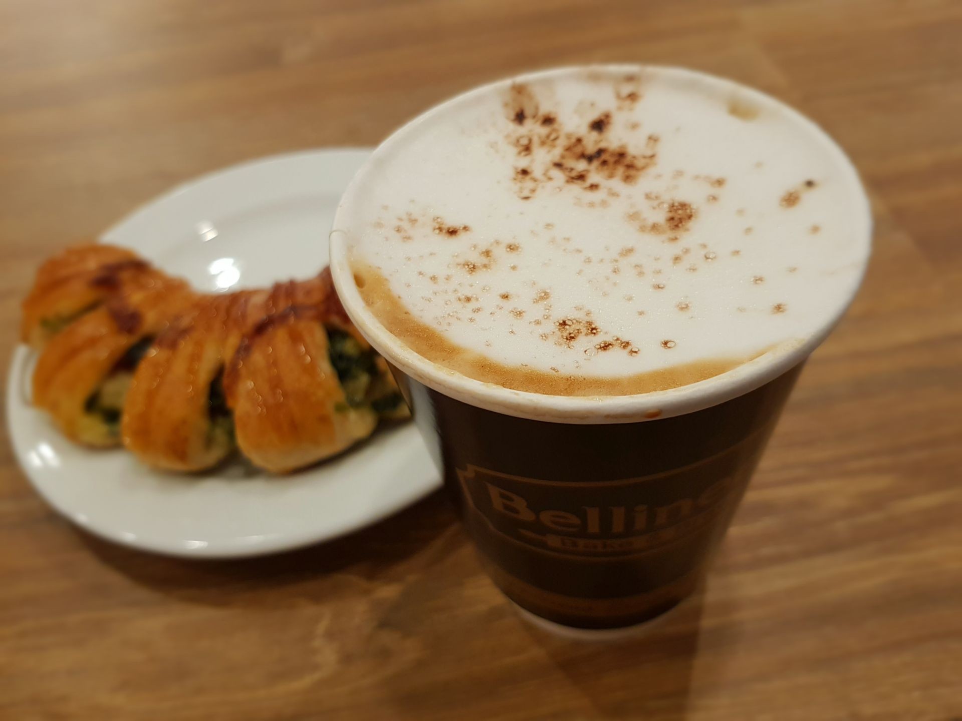 ร้าน Bellinee’s Bake & Brew CMU Teen | รีวิวร้านอาหาร