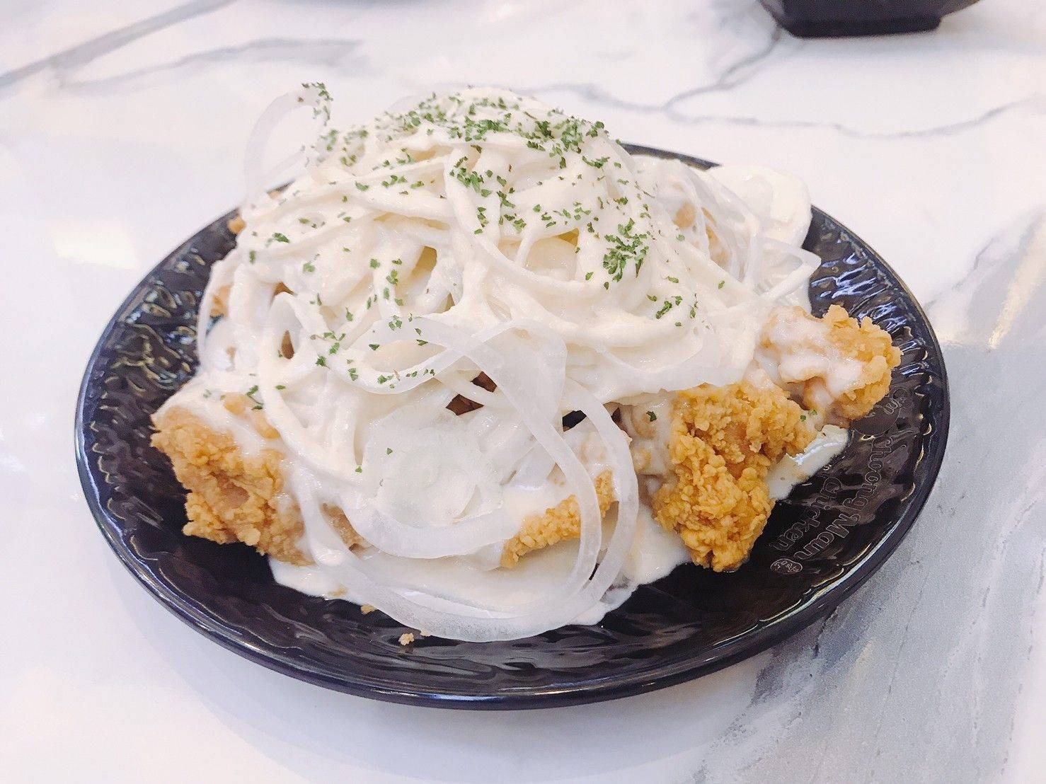 รีวิว Choongman Chicken เมเจอร์ ปิ่นเกล้า - ไก่ทอดราดซอสหัวหอมอร่อย ...