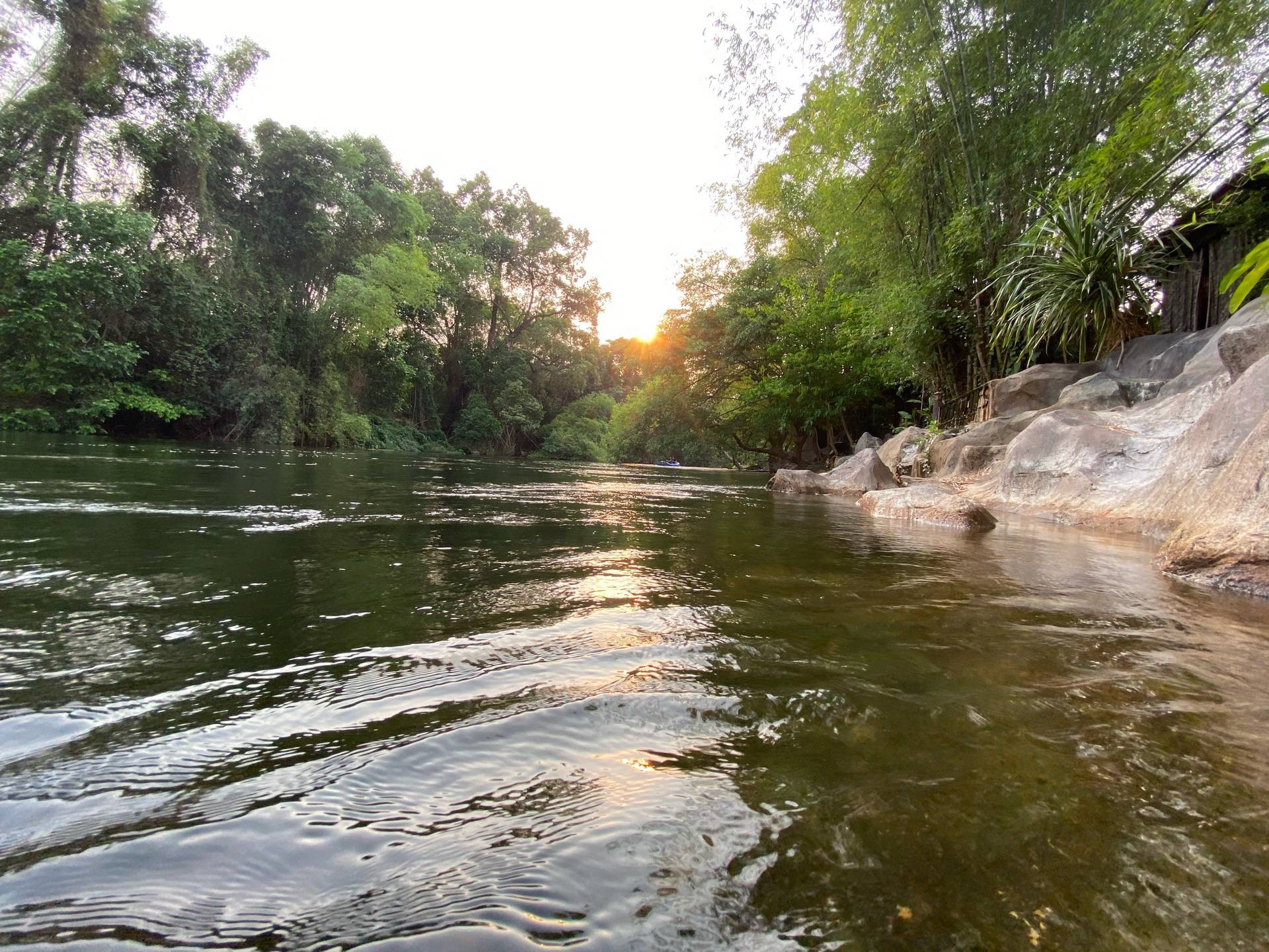 รูป River Tales