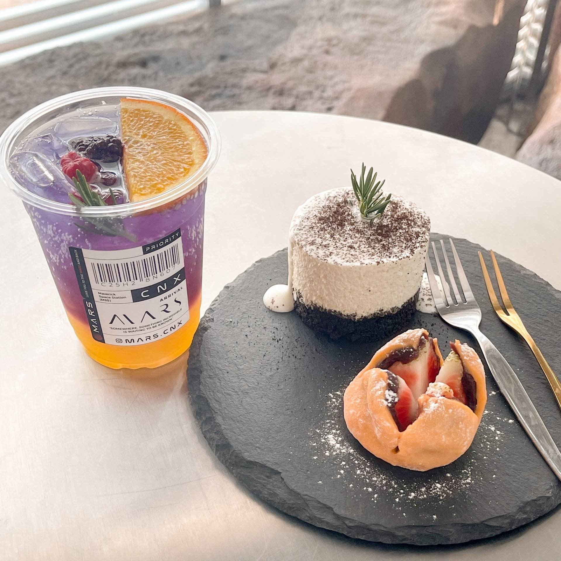 รีวิว Mars Cnx - Mars Cafe n Bakery