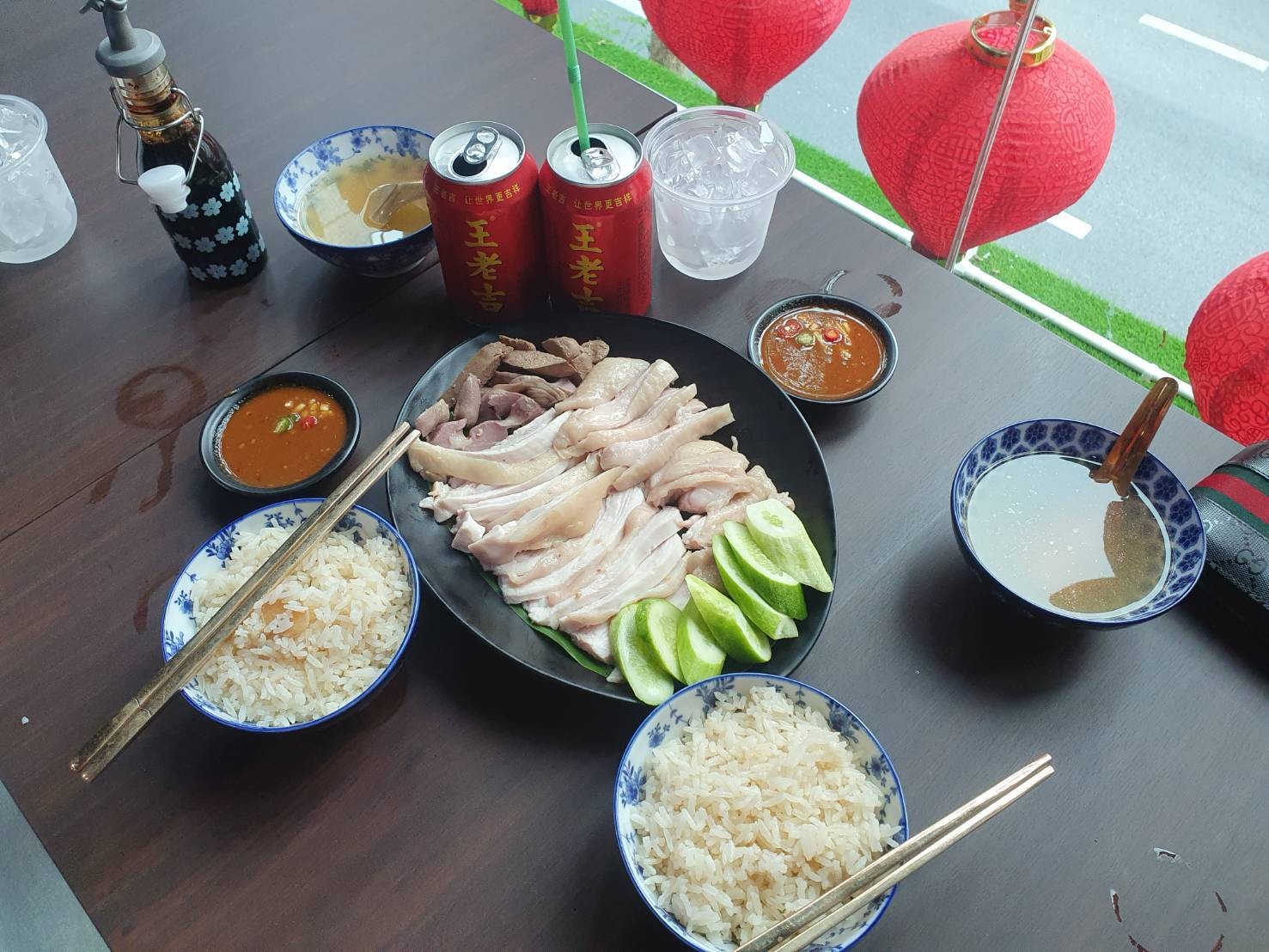 รีวิว Ai ching ข้าวมันไก่ ถนนดินสอ - เยี่ยมยุทธมาก นี่มันต้องขึ้นหิ้ง ...