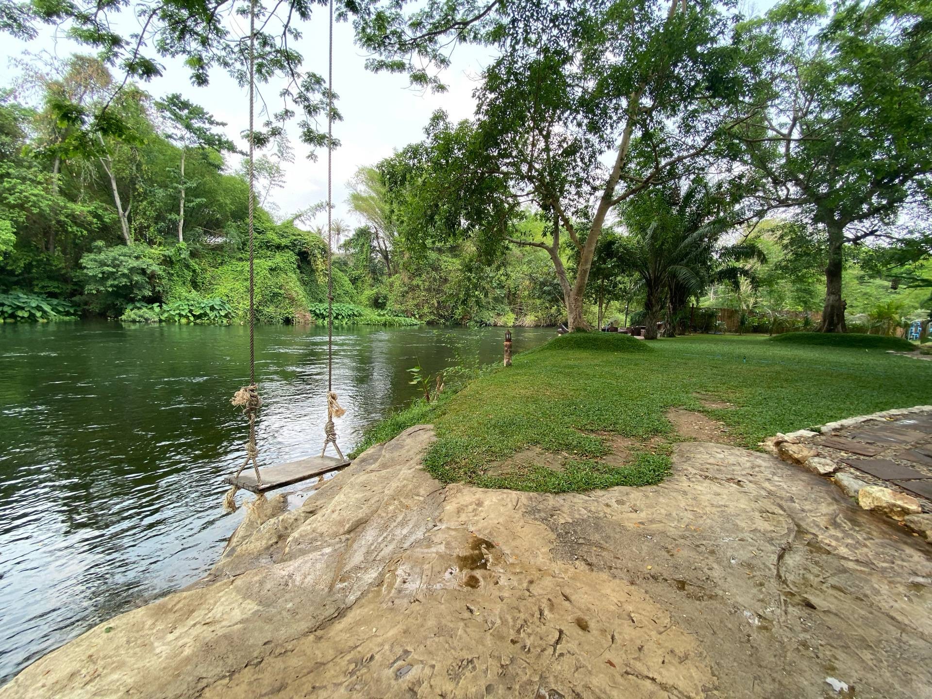 รูป River Tales