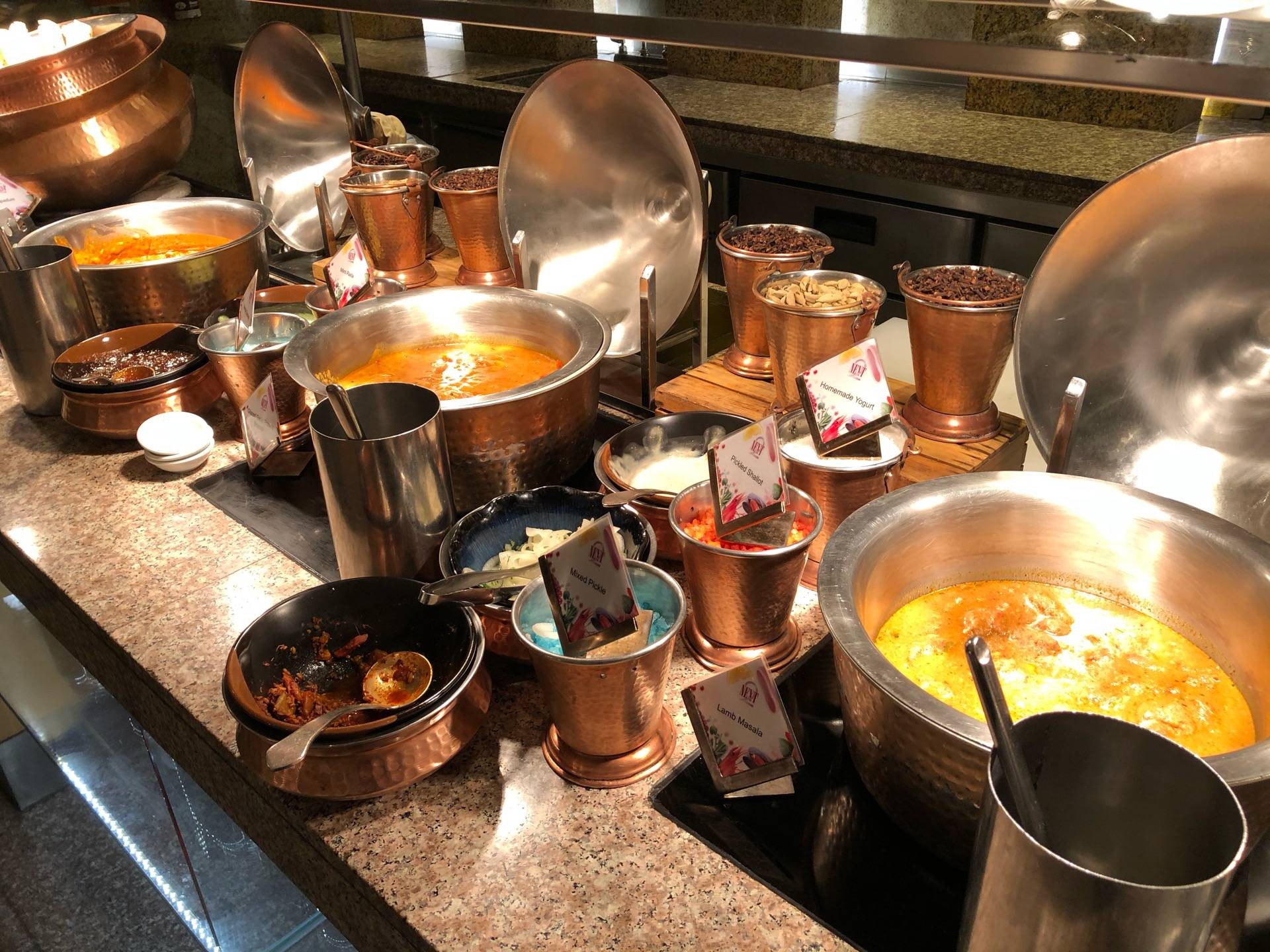 รูป NEXT2 Café โรงแรมแชงกรี-ลา - Wongnai