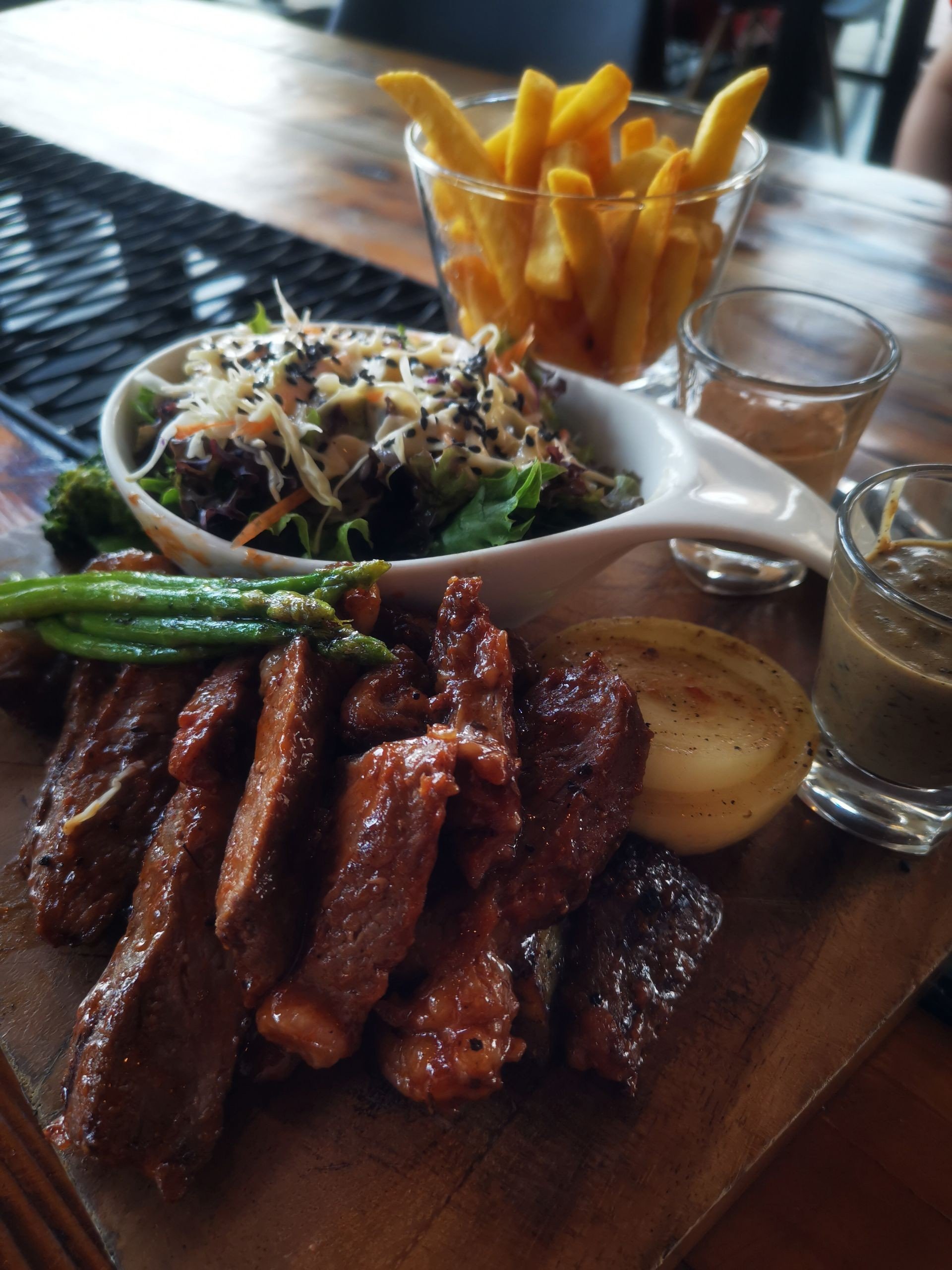 รีวิว Buem Cuisine - Cafe on the way of highway