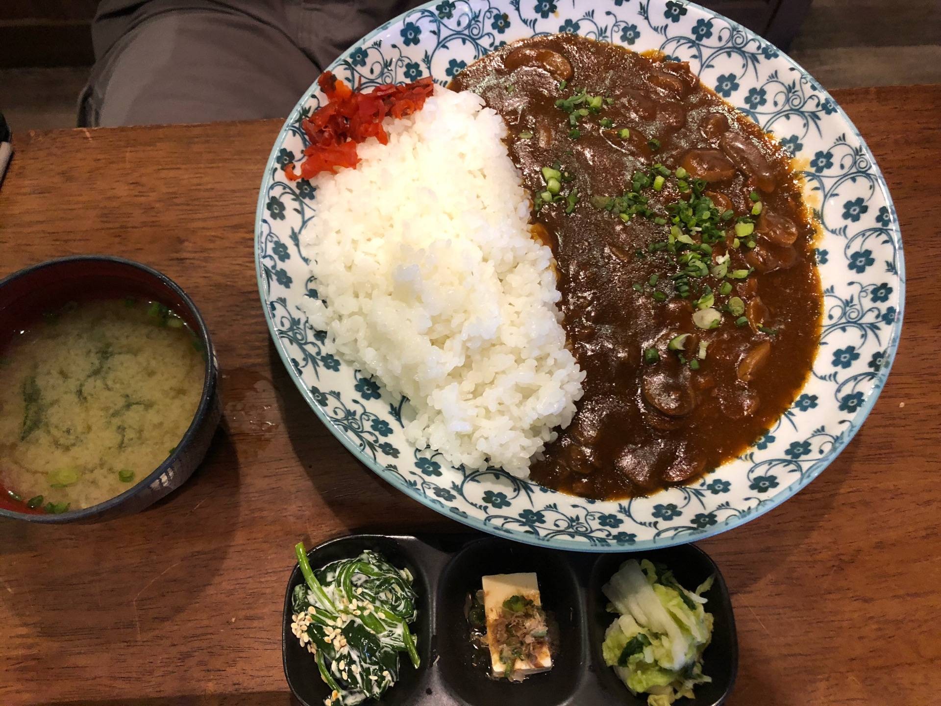ข้าวแกงกระหรี่เนื้อ ร้าน Bekku Tonkatsu BTS สนามเป้า - Wongnai
