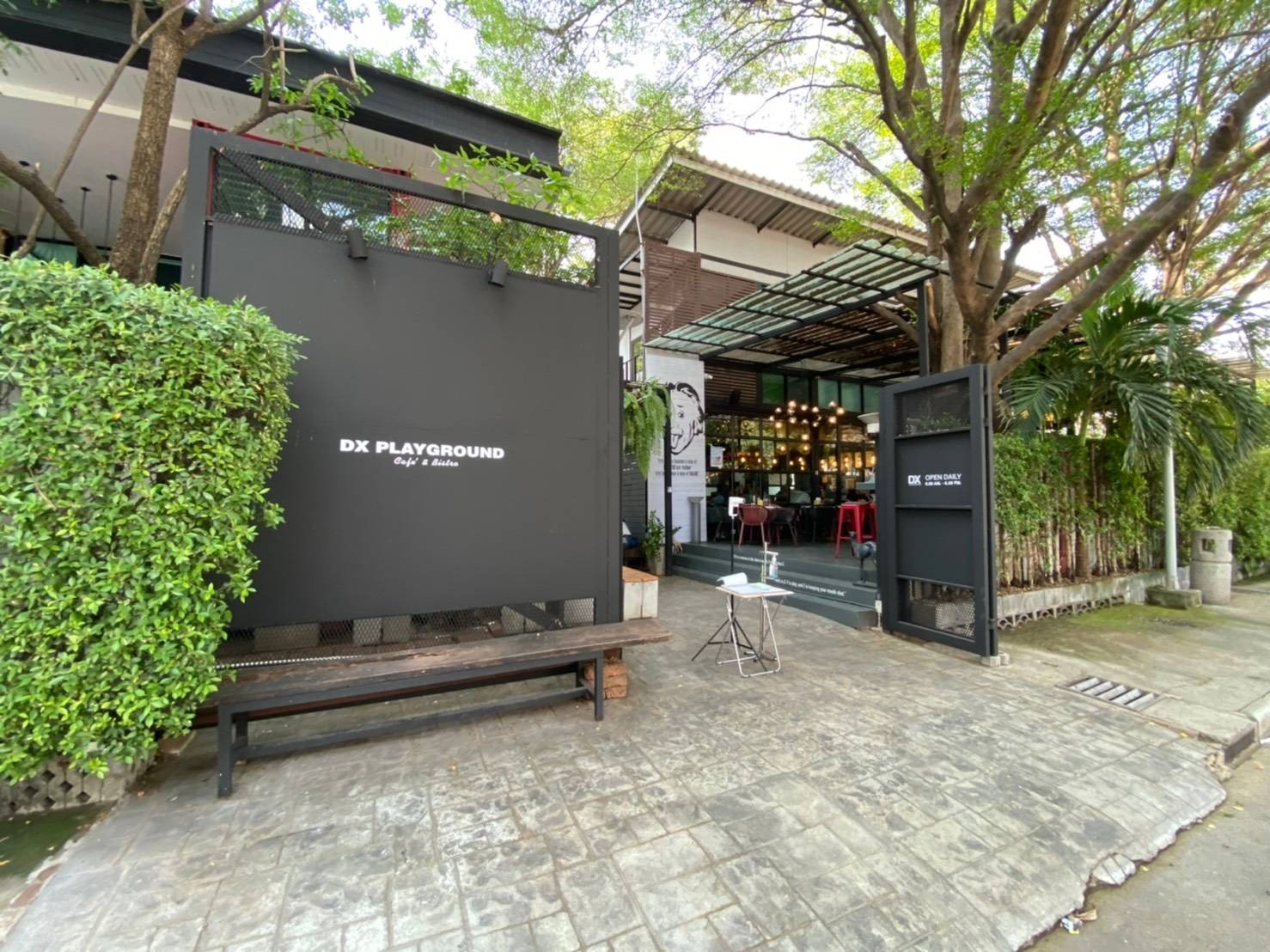 รีวิว dx playground and bistro
