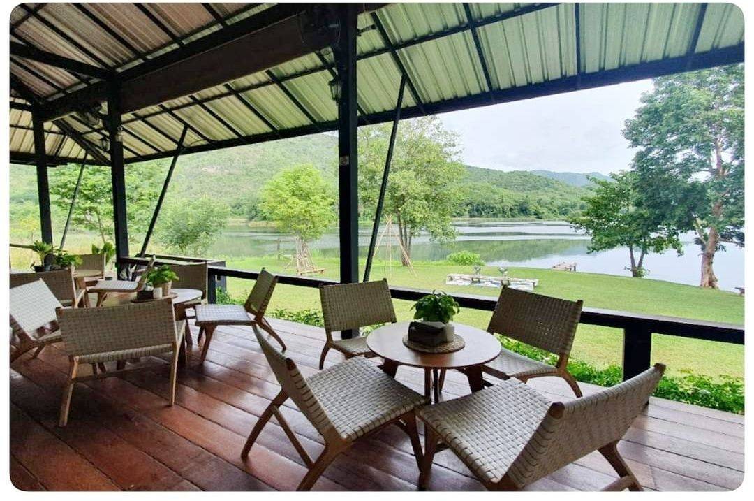 รูป Lakeview Cafe