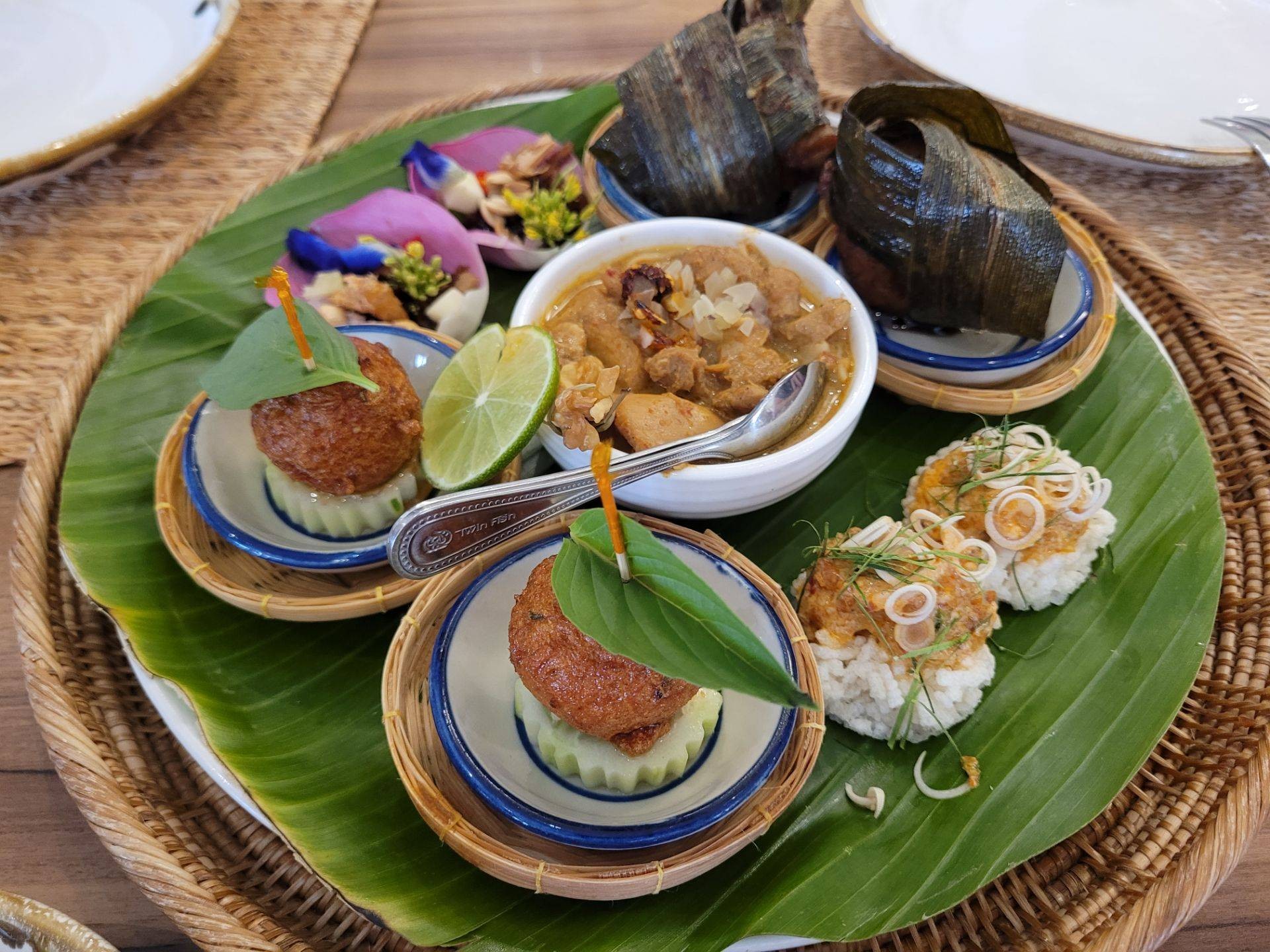 รูป The Local by Oam Thong Thai Cuisine อโศก