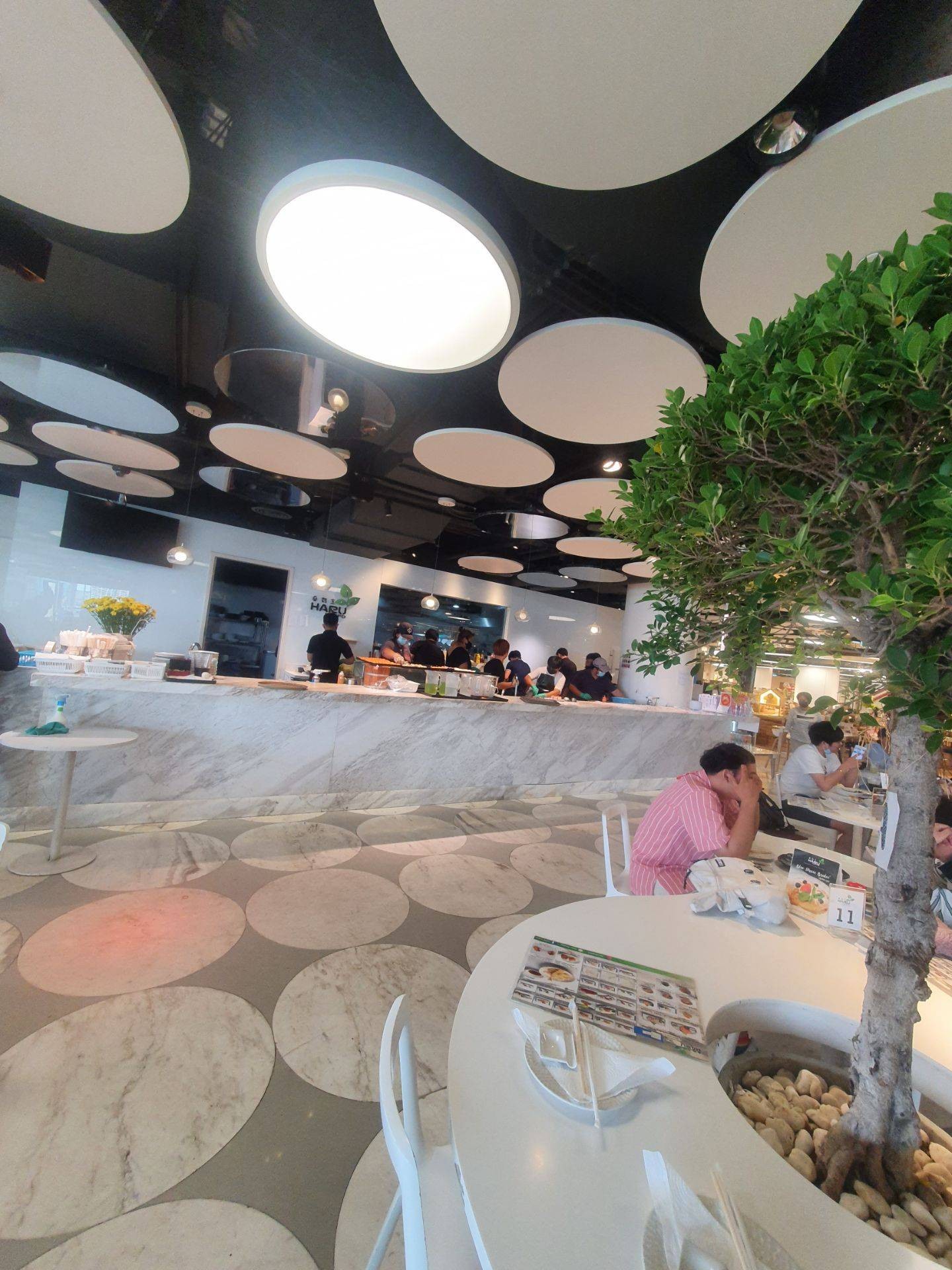 รีวิว Haru Kappo Siam Discovery Lv.4 - บุฟเฟ่ซูชิเน้นๆ 250 บาท อิ่มเต็มคำอร่อยพอได้ 🍣🍣🍱