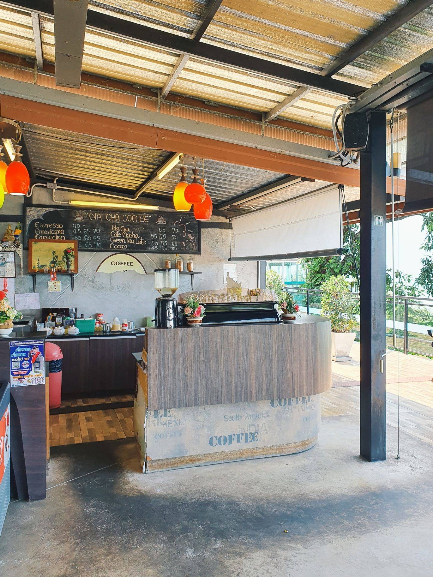 รีวิว DON & SAM RESTAURANT - ร้านอาหารหนึ่งเดียว ก่อนเดินทางสู่เกาะพะงัน