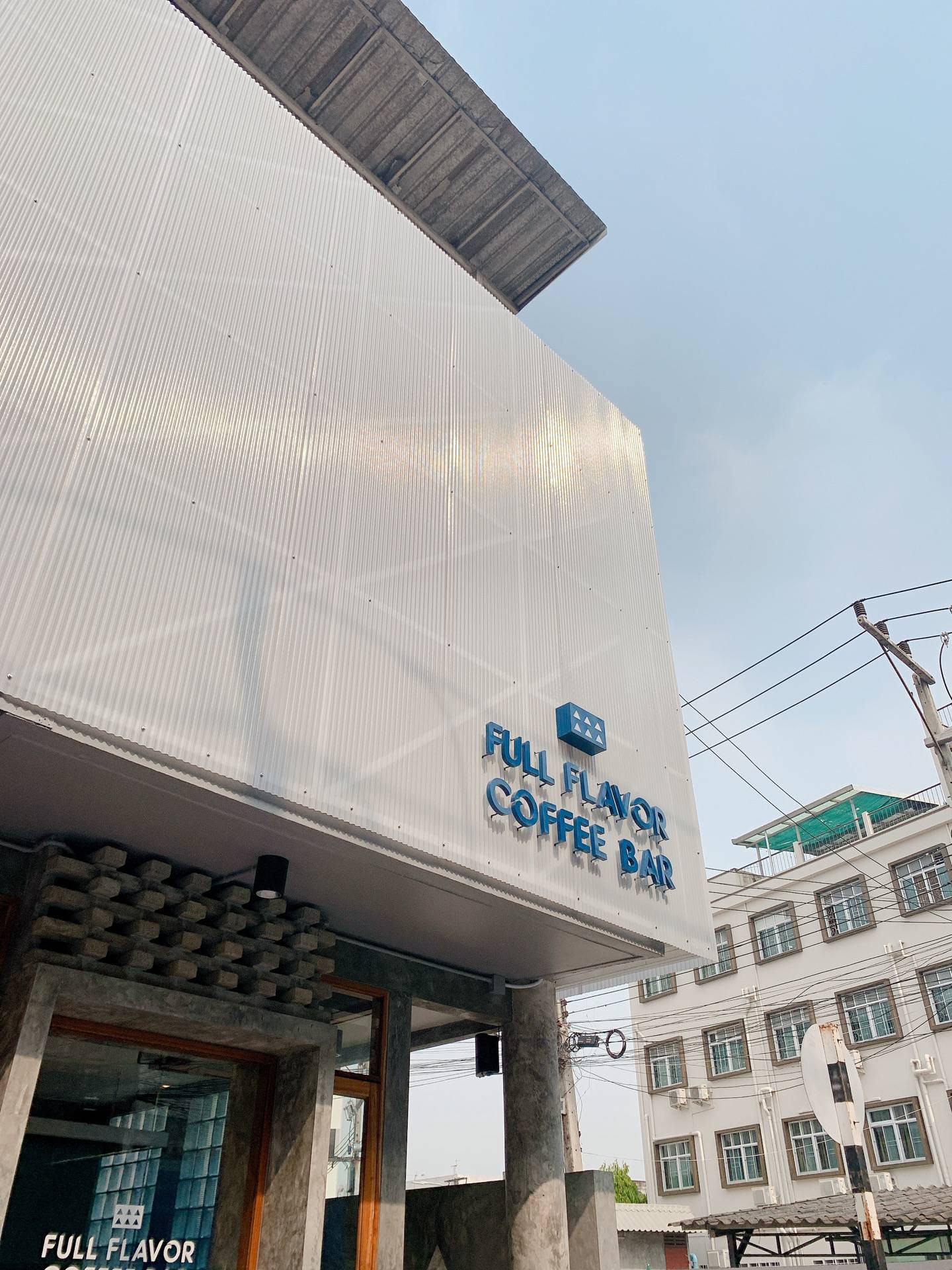 รีวิว Full Flavor coffee bar - สะดวกสบาย ชิวๆ ดีนะคะที่นี่ ลำปางต้องมาจ้า