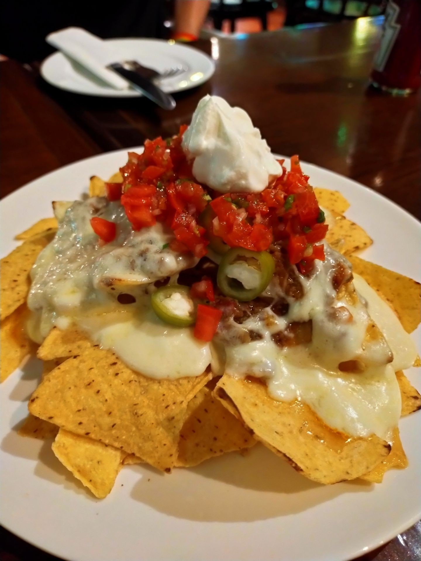 รีวิว O’malley สีลม - ร้านอาหารใต้ตึกยูไนเต็ด บรรยากาศสลัว ไม่มืด มอง ...