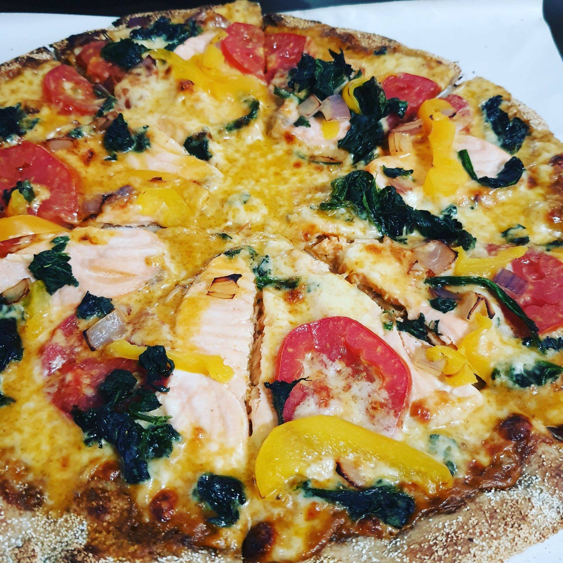 รีวิว PUKA Pizza ริมสวน - แซลม่อนพิซซ่าอร่อยมากค่ะ 😋😋