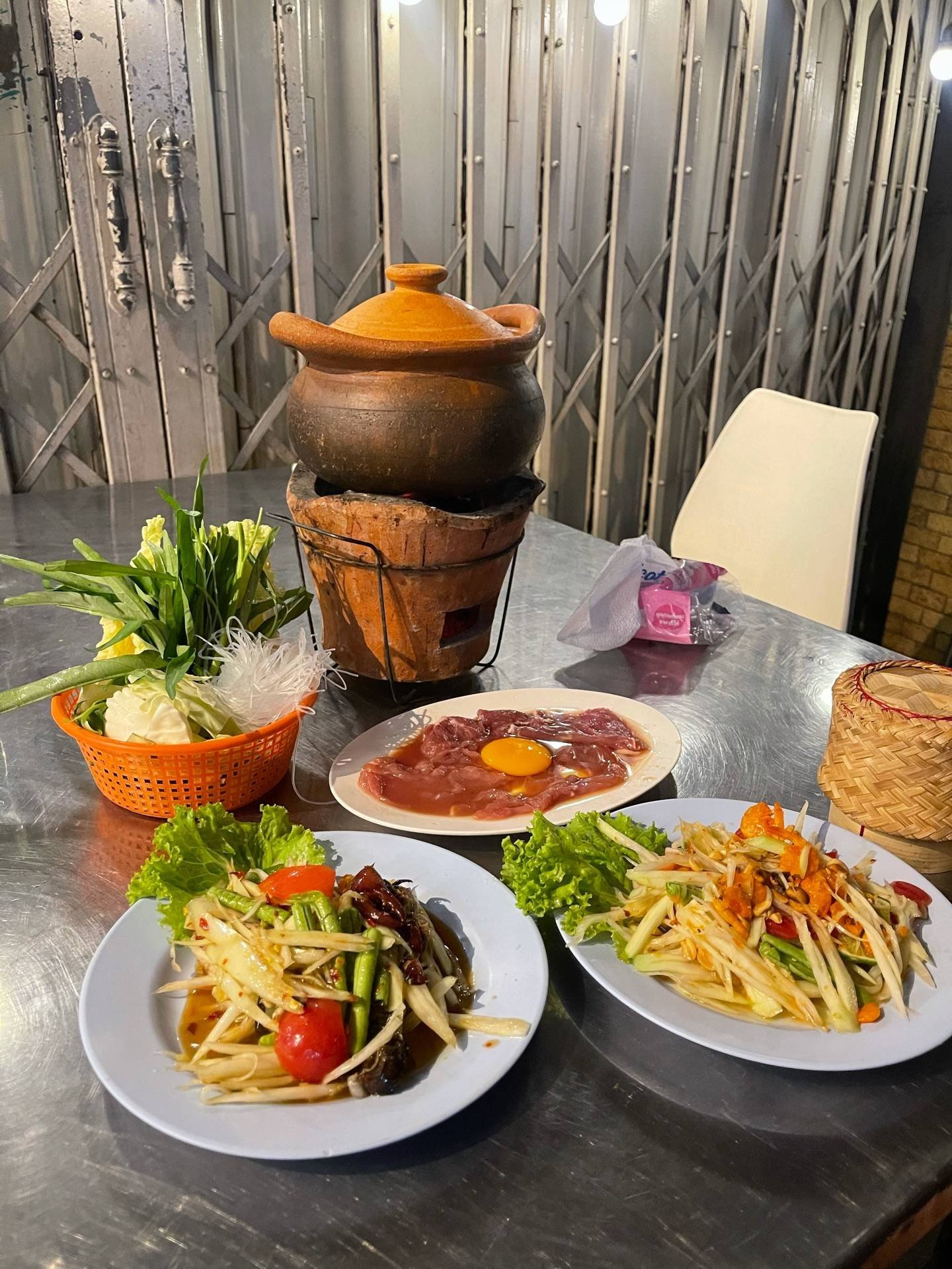 ร้าน จิ้มจุ่มหม้อดิน 99 บรรทัดทอง - | รีวิวร้านอาหาร