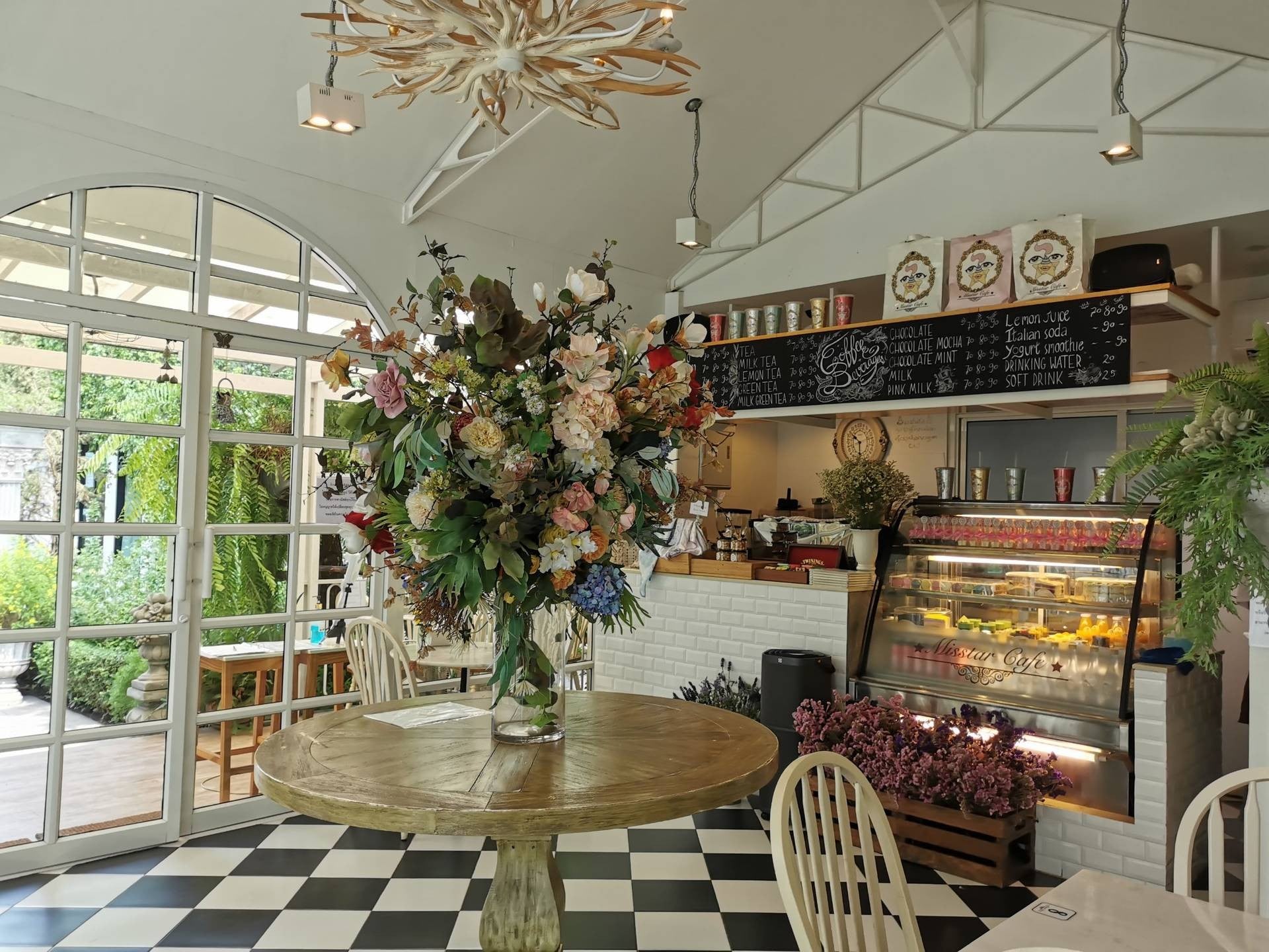 รูป Misstar Cafe by Davika - Wongnai