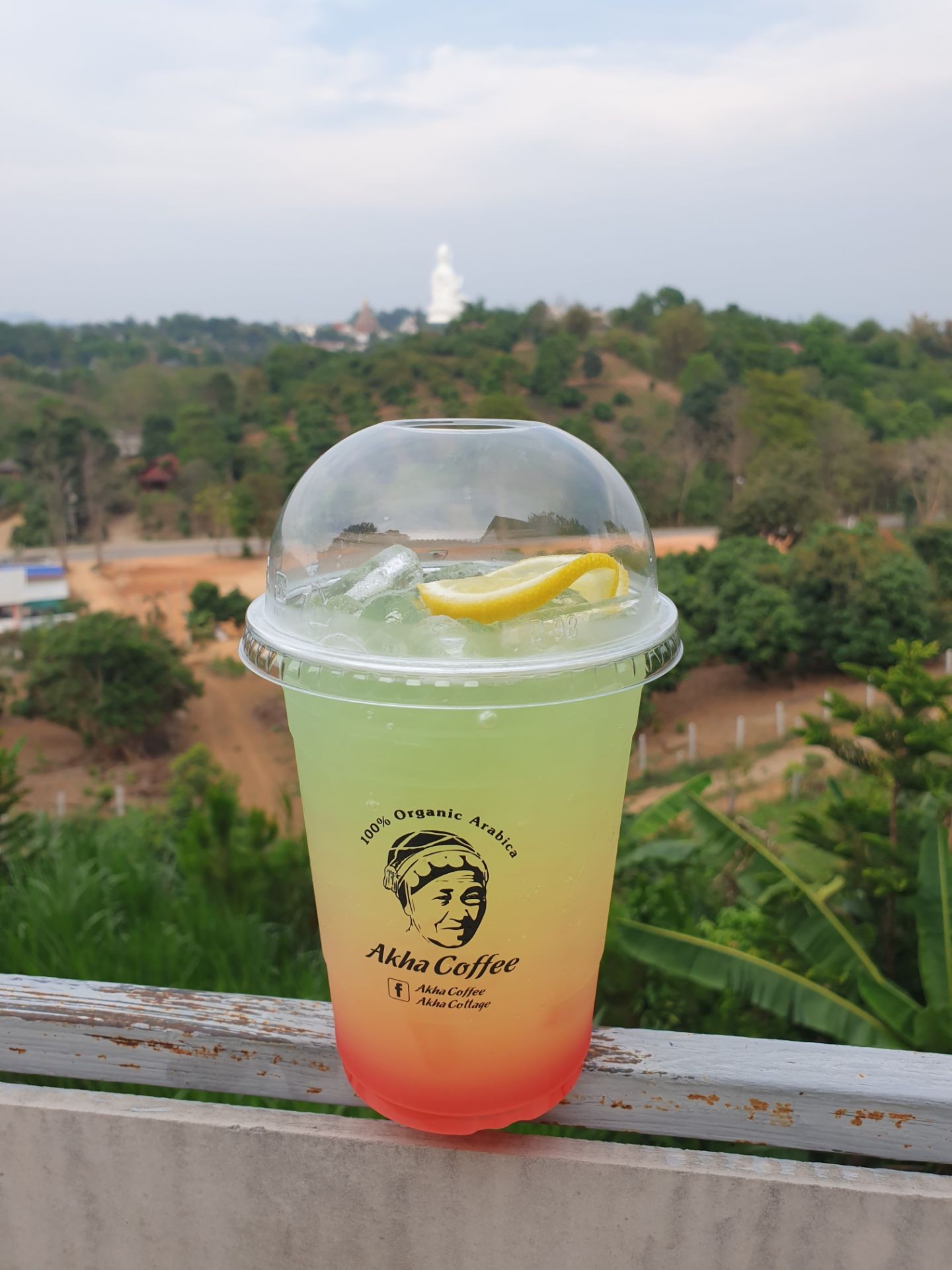 รีวิว Akha Cottage เชียงราย - ร้านกาแฟเชิงหน้าผาหลังวัดห้วยปลากั้ง