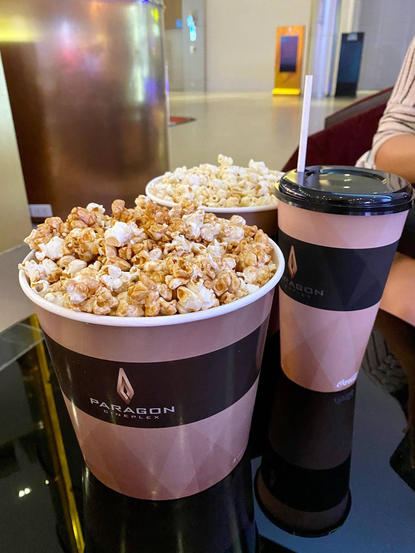 รีวิว Popcorn Major สยามพารากอน ชั้น 5 - Popcorn ถังใหญ่ 2 รสชาต จุกๆ ...