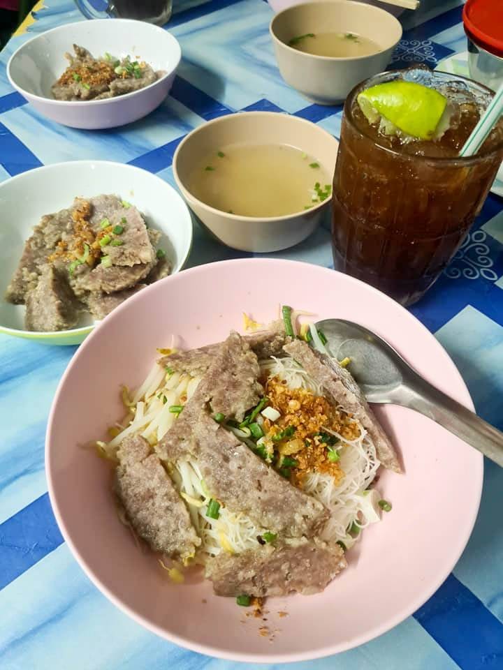 รีวิว ก๋วยเตี๋ยวเอ็นดวงจันทร์ - DuangJan Noodle - ก๋วยเตี๋ยวเอ็นดวงจันทร์ (DuangJan Noodle)
