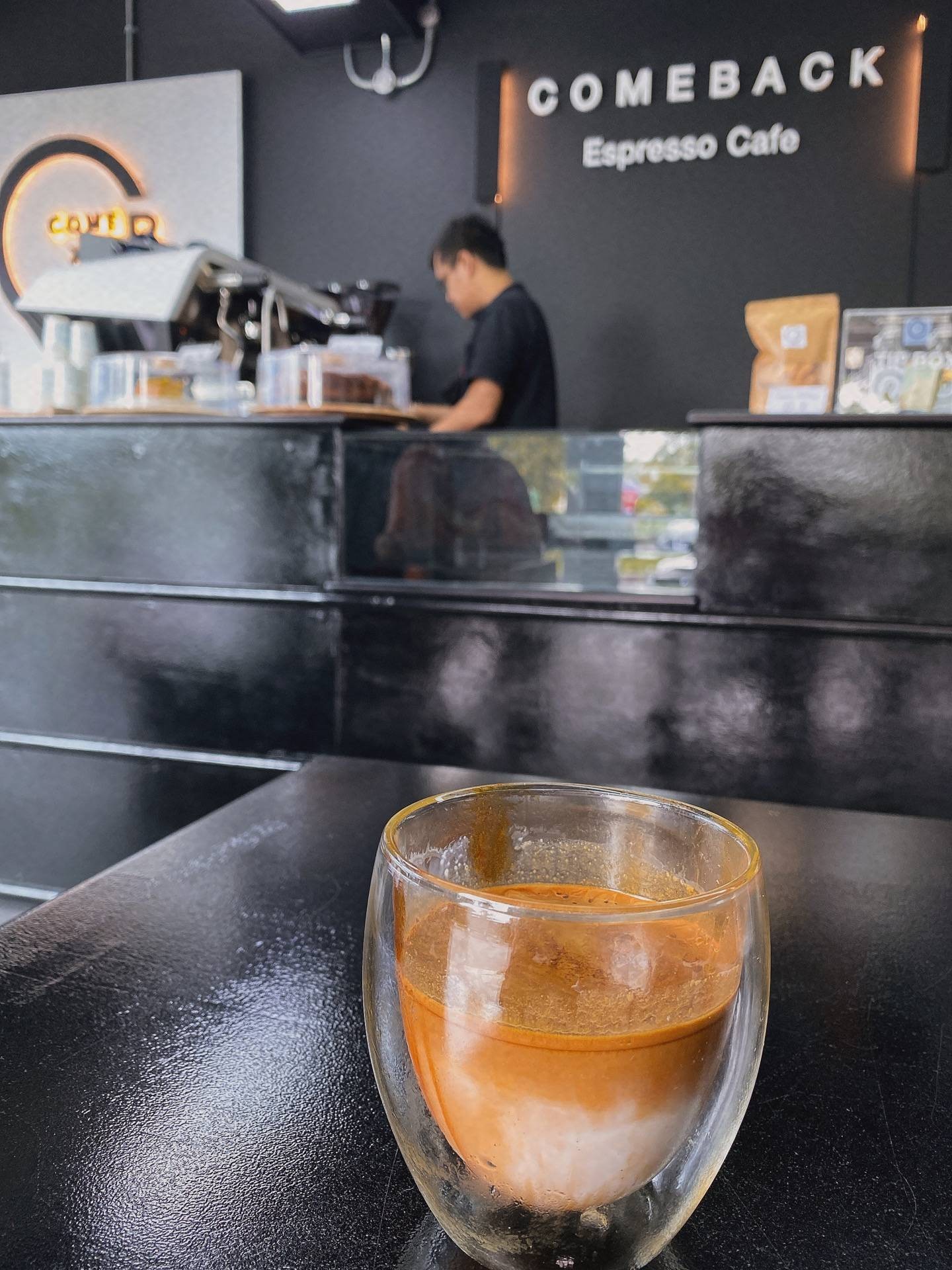 รีวิว Comeback Espresso Cafe - กาแฟเด็ด! ย่านโรงแรมเจบี