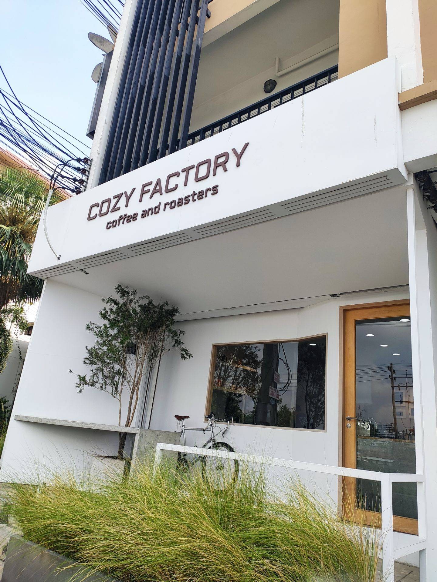 รีวิว Cozy Factory Coffee & Roaster สวนเสือศรีราชา - ร้านอยู่ไม่ไกลจาก ...