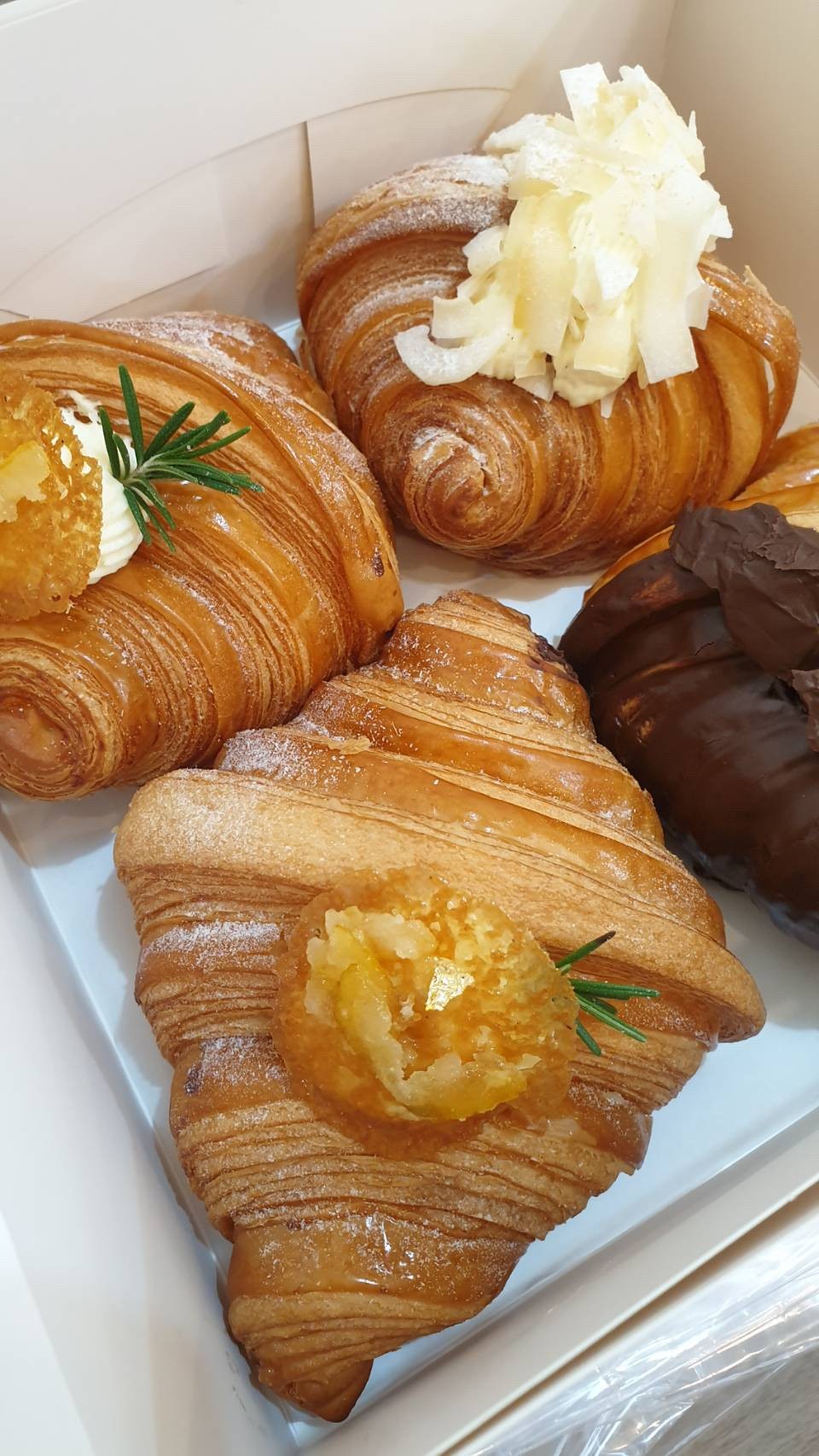 รีวิว Croissant Factory Croissant Factory - Yuzu croissant อร่อยมากกกกก