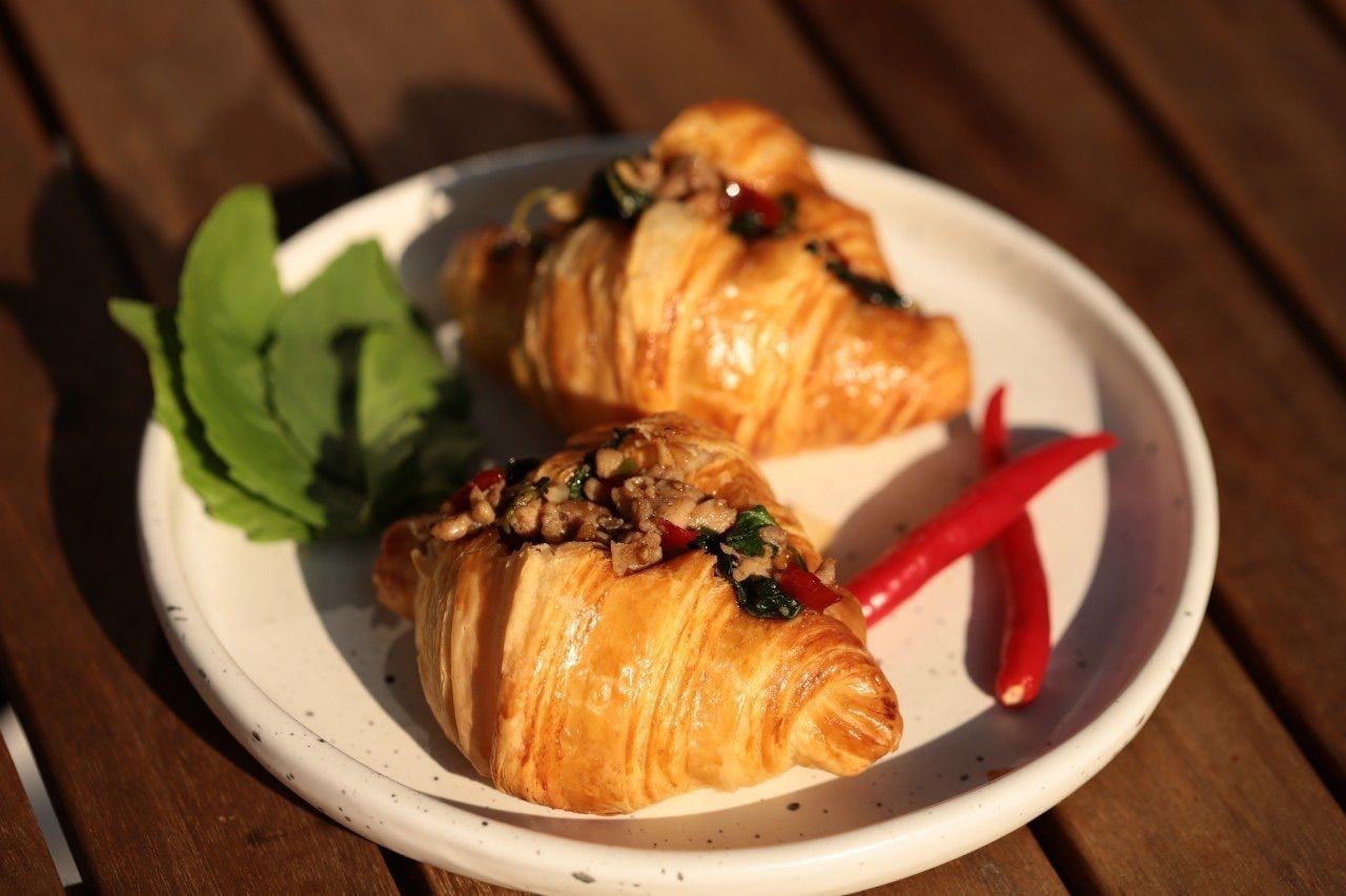 [รีวิว] ร้าน Crazy Croissant Sathorn ยานนาวา | เมนูแนะนำ รูปภาพ ราคา
