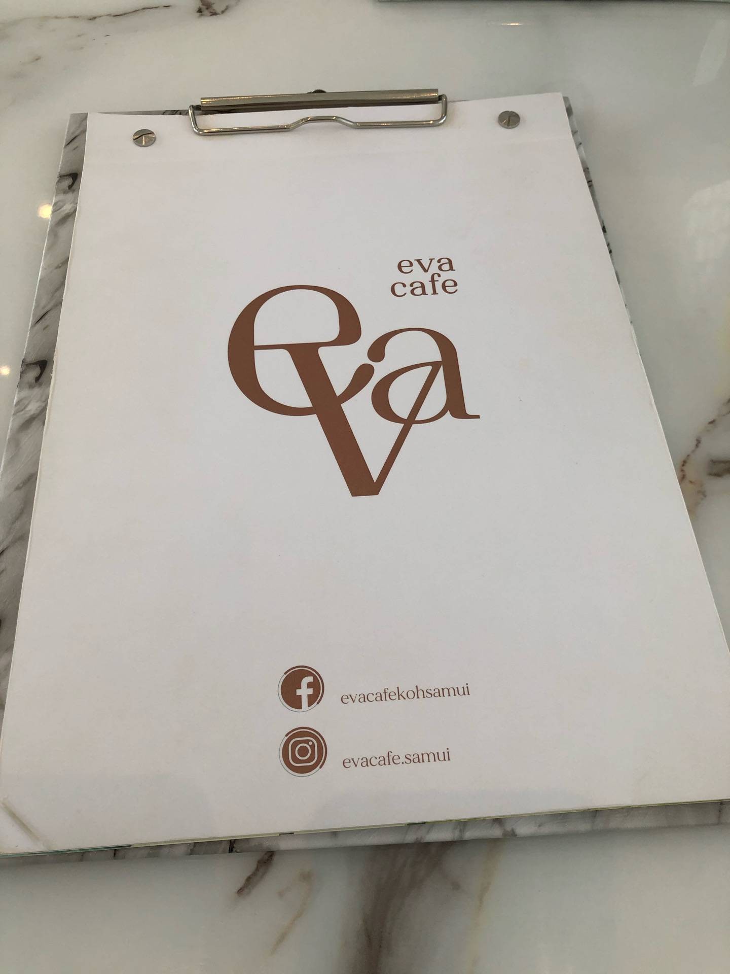 รีวิว Eva Cafe&Restaurant - Adorable Cafe
