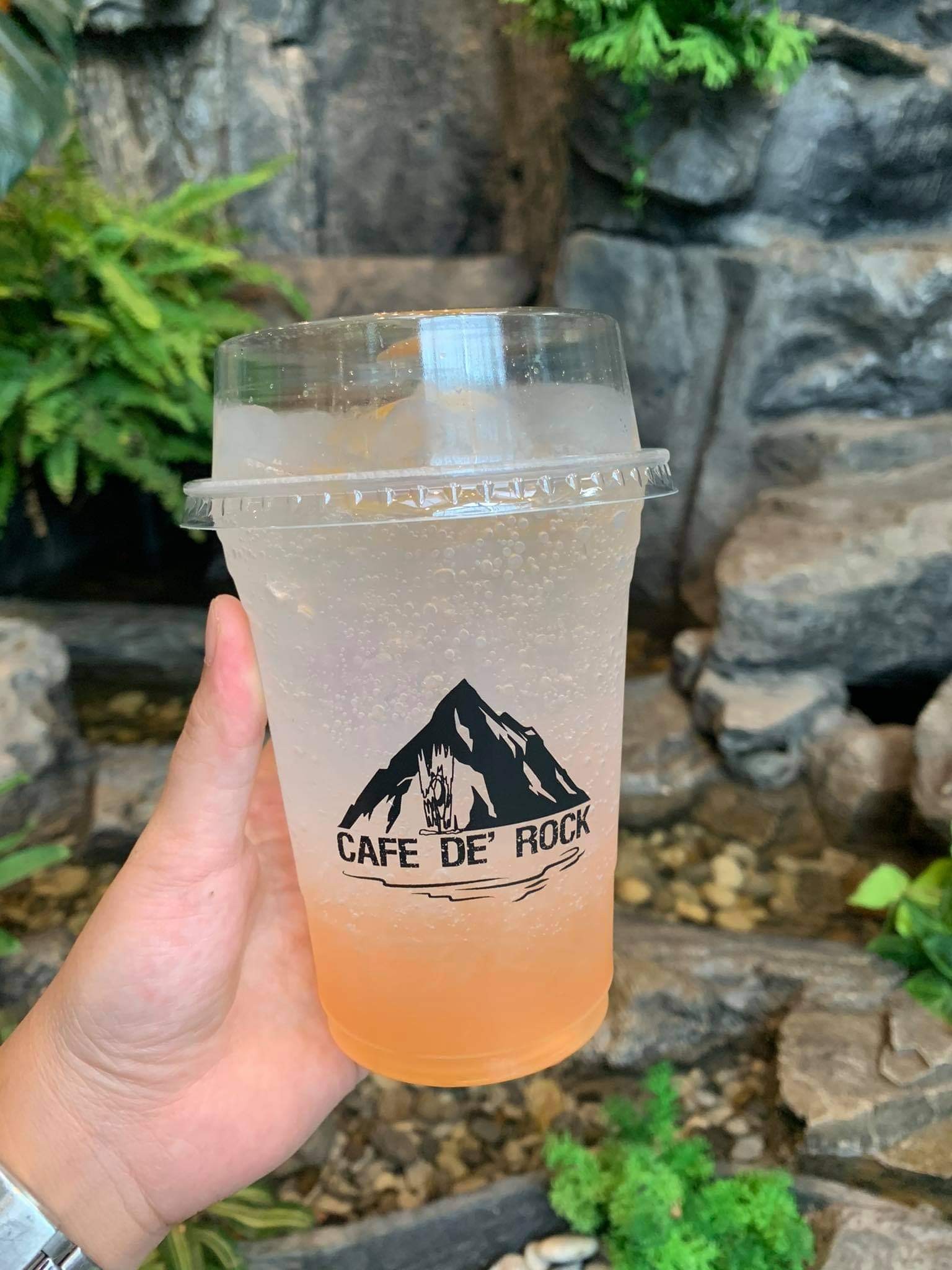รีวิว Cafe De’ Rock พระราม2 ซอย69