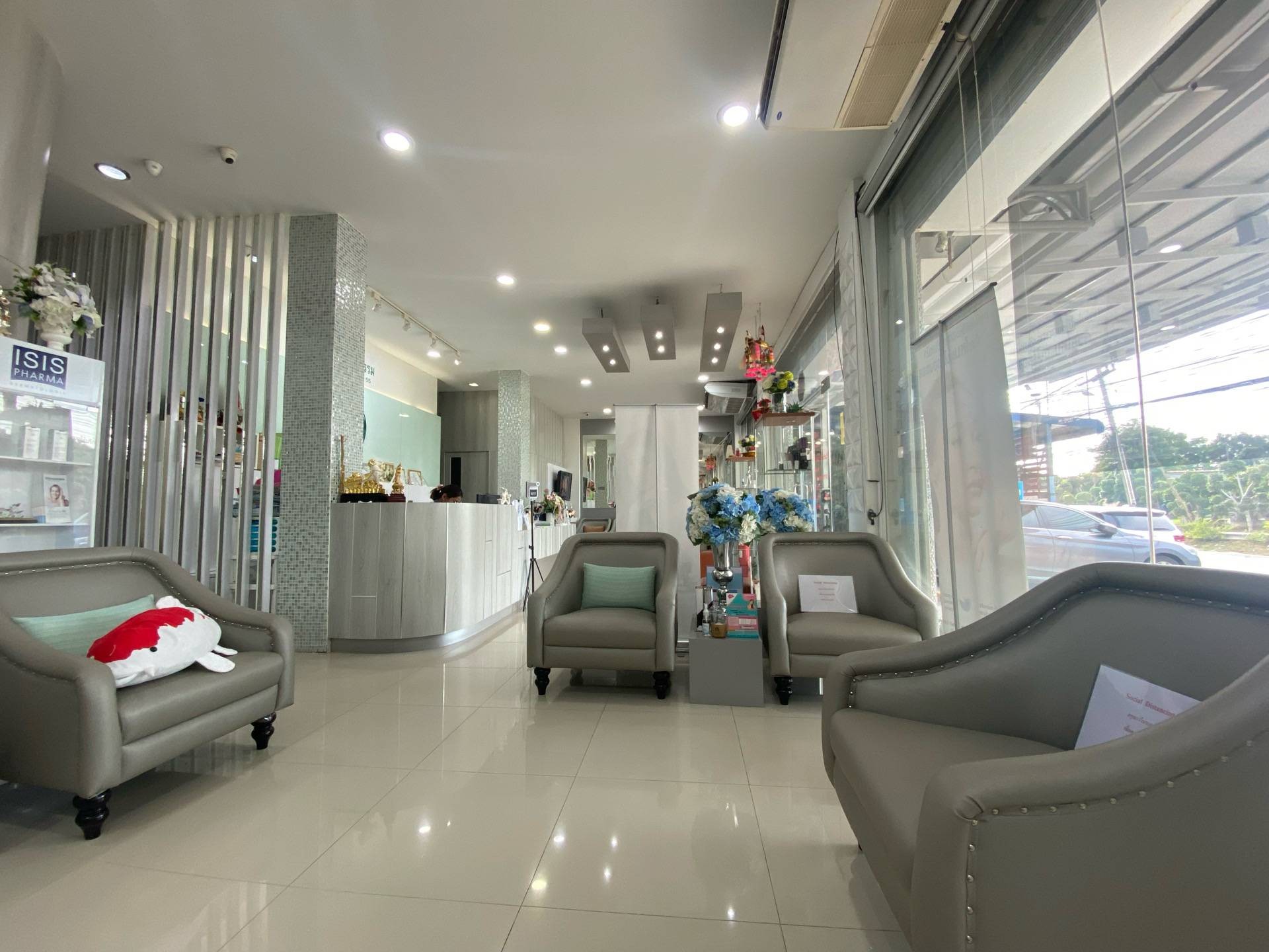รูป Revize Clinic Rayong - Wongnai