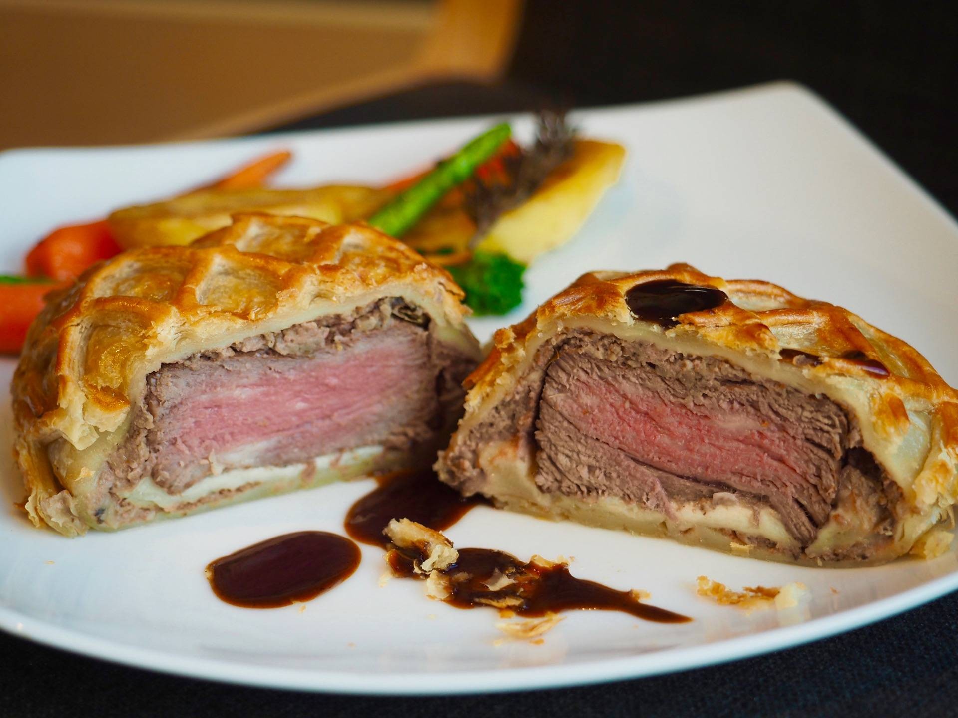 รีวิว Lady L Garden Bistro - อาหารฝรั่งสไตล์โฮมเมดในเครือปาร์คนายเลิศ ...