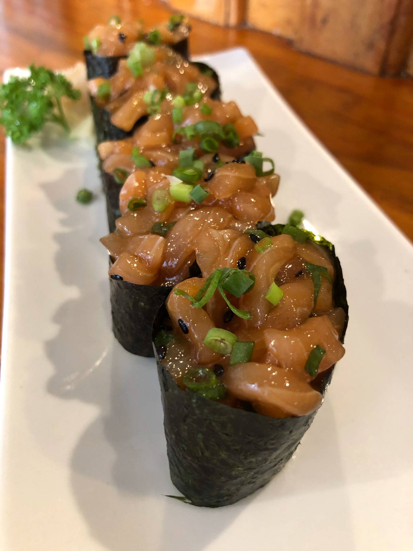 ข้าวห่อสาหร่ายแซลมอนคลุกโชยุน้ำมันงา • หอมมาก เข้ากันดีกับสาหร่าย รส ...