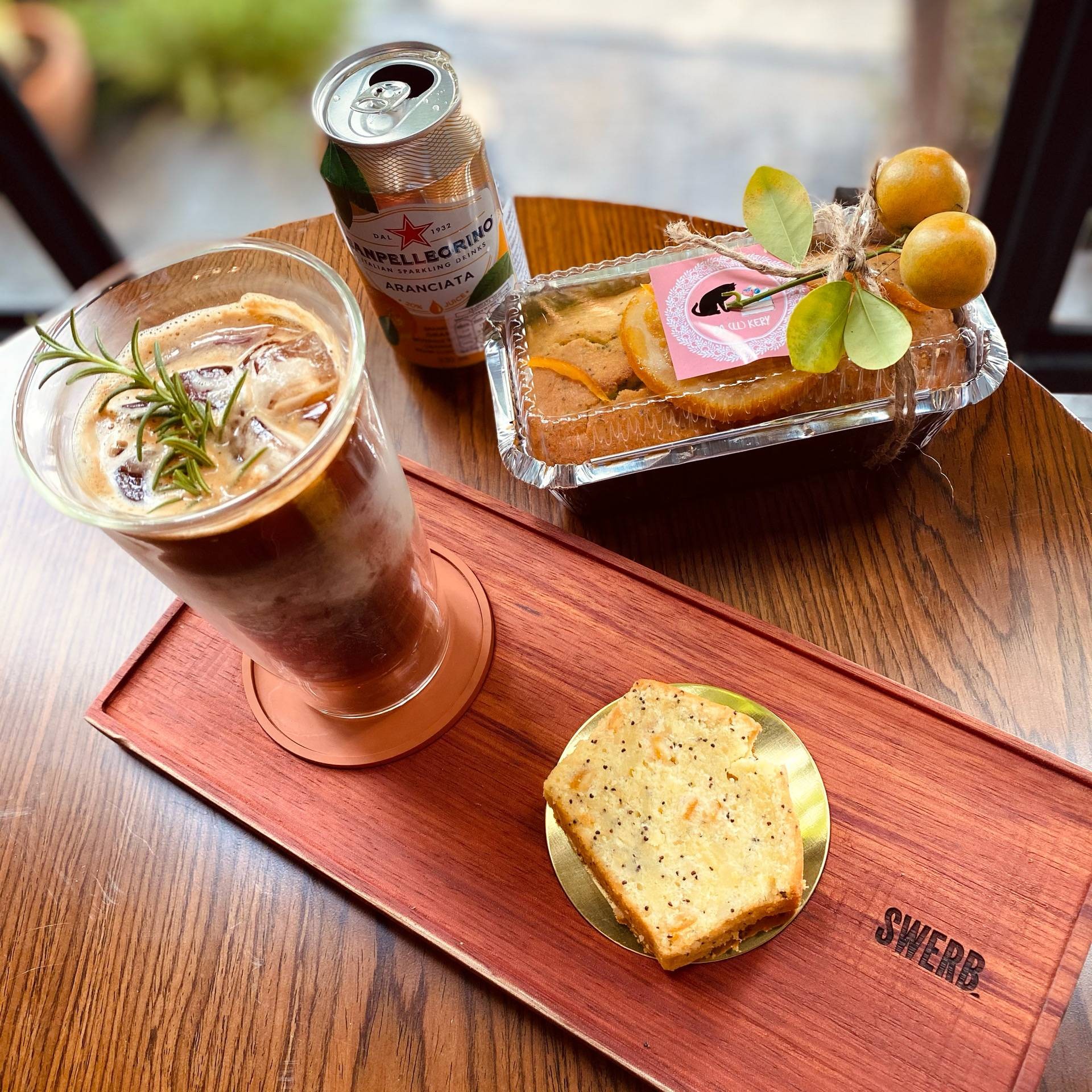 รีวิว SWERB Specialty - ร้านสวยเท่ เหมือนนั่งอยู่แถว Brooklyn ...