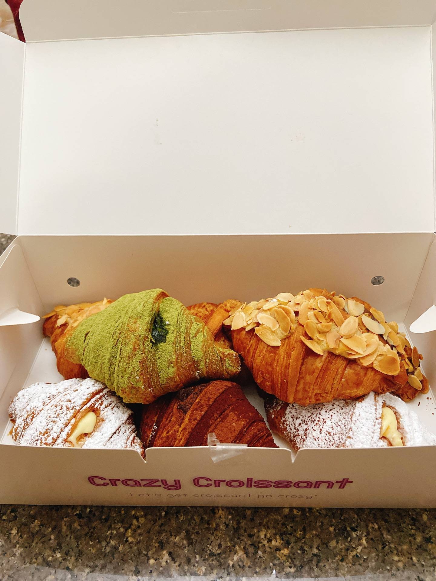 รีวิว Crazy Croissant Sathorn ยานนาวา - ครัวซองต์อร่อยๆ กินง่ายๆ เผลอ ...