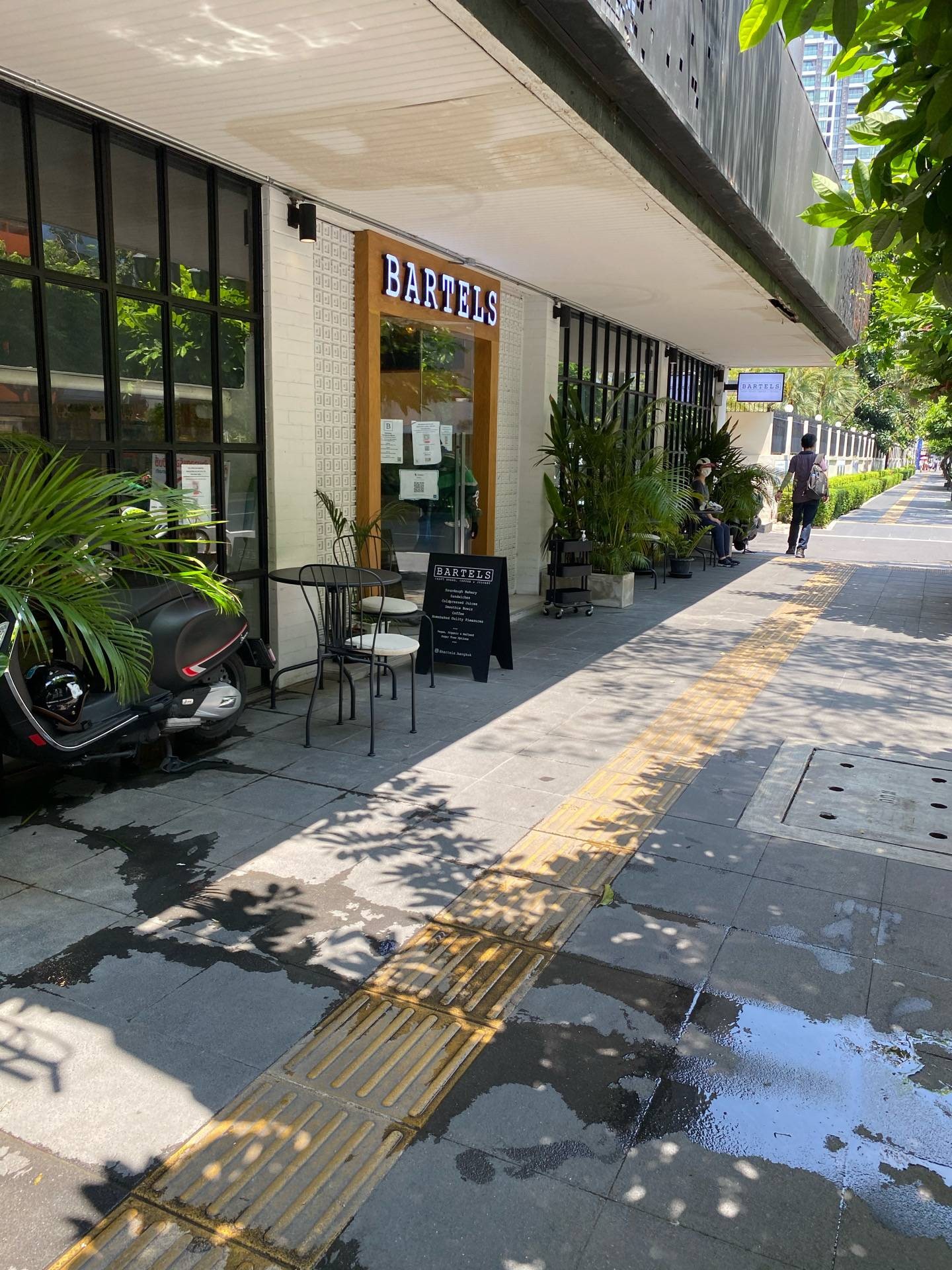 รูป Bartels Craft Bread Coffee & Juicery Phrom Phong - Wongnai