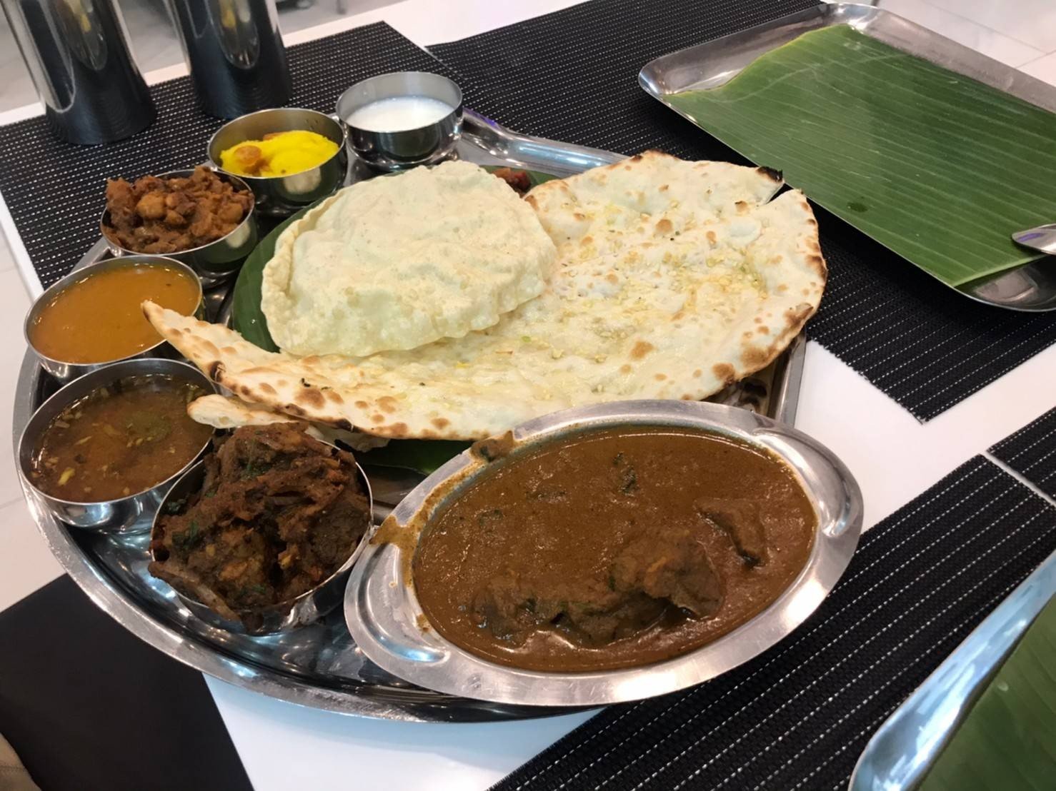 Mutton thali set • ถ้าไปกินคนเดียว กินเซ็ทนี้ คุ้มมาก มีของหวานด้วย ...