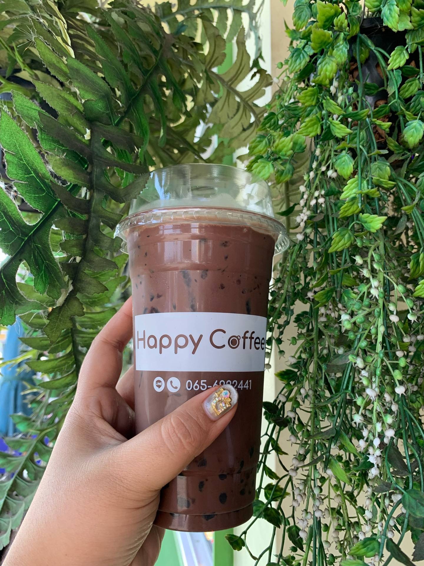 รีวิว Happy Coffee ตึกไทยมิตร ใกล้ตลาดพูนทรัพย์ - รสชาติดีแอบมีมุมถ่ายส ...