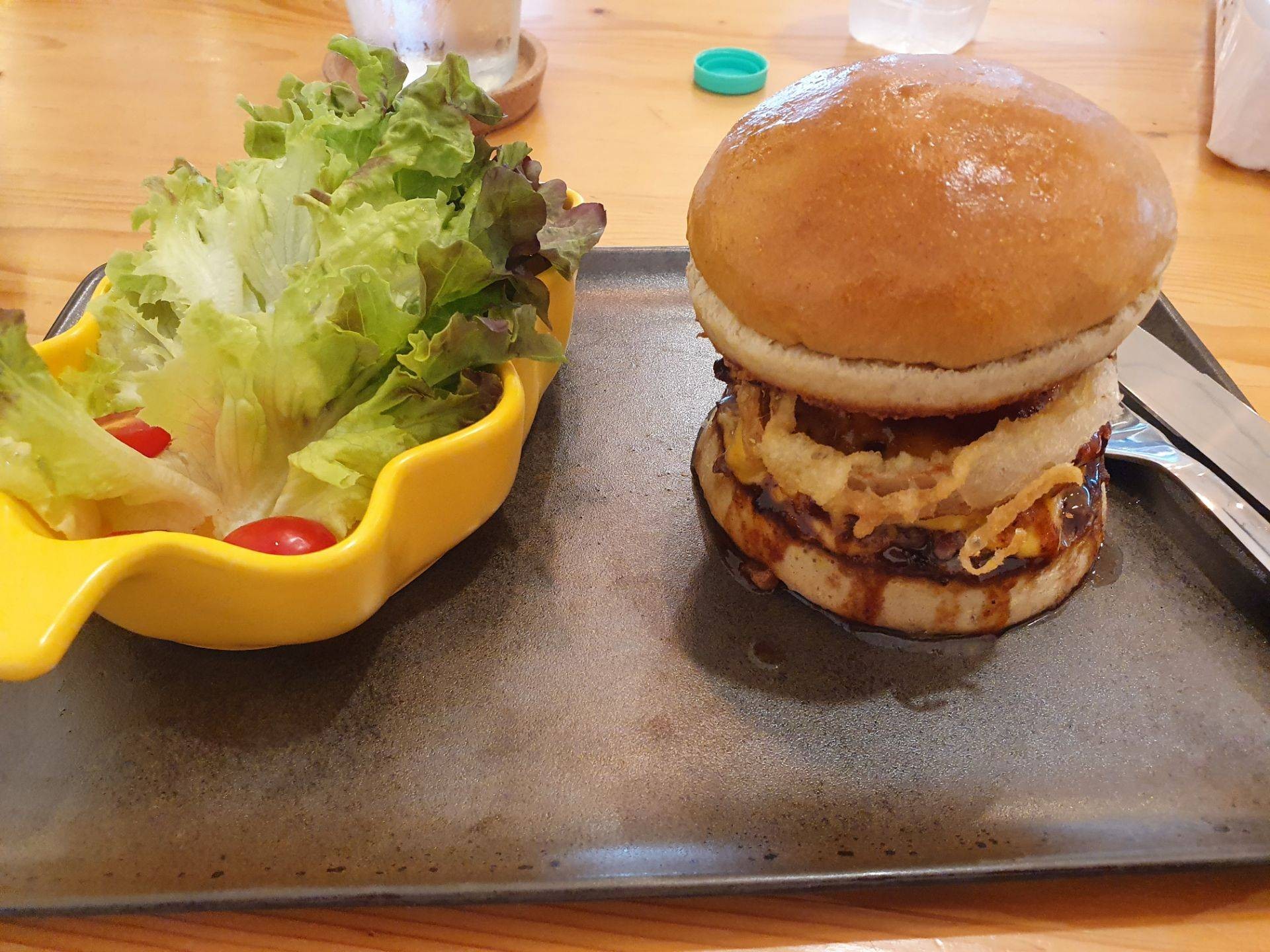 รีวิว BOUNCE - The TASTE of CRICKET (Bounce Burger) BOUNCE - The TASTE ...