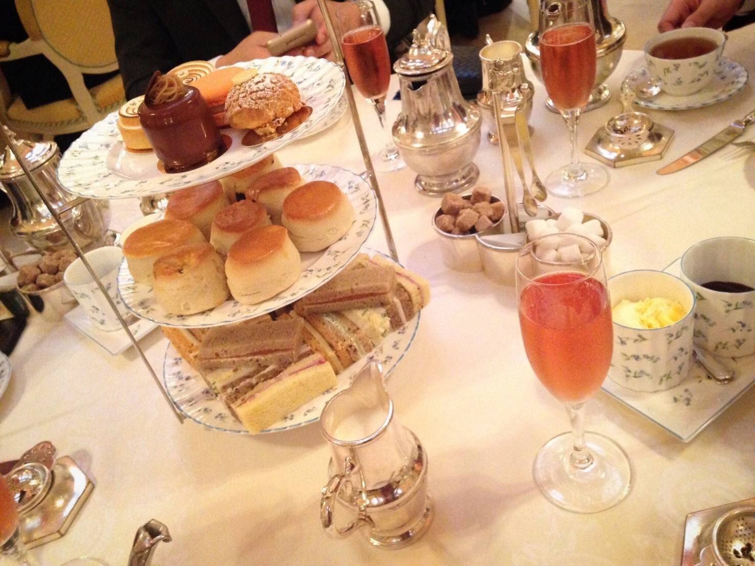 รีวิว The Palm Court Ritz-Carlton Hotel - Afternoon Tea ดีงามมากค่ะ ควร ...