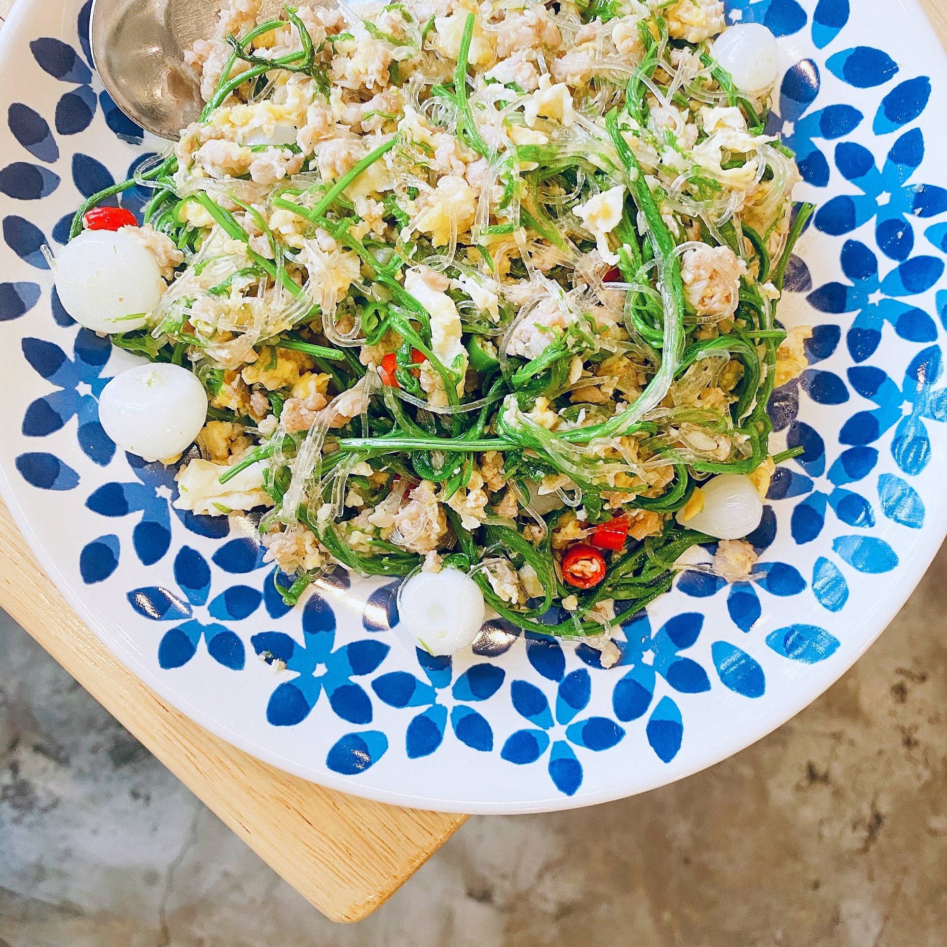 รีวิว Gimmick Cafe & Restaurant เหม่งจ๋าย - ร้านนี้ดีมีกิมมิคเหมือนชื่อร้าน