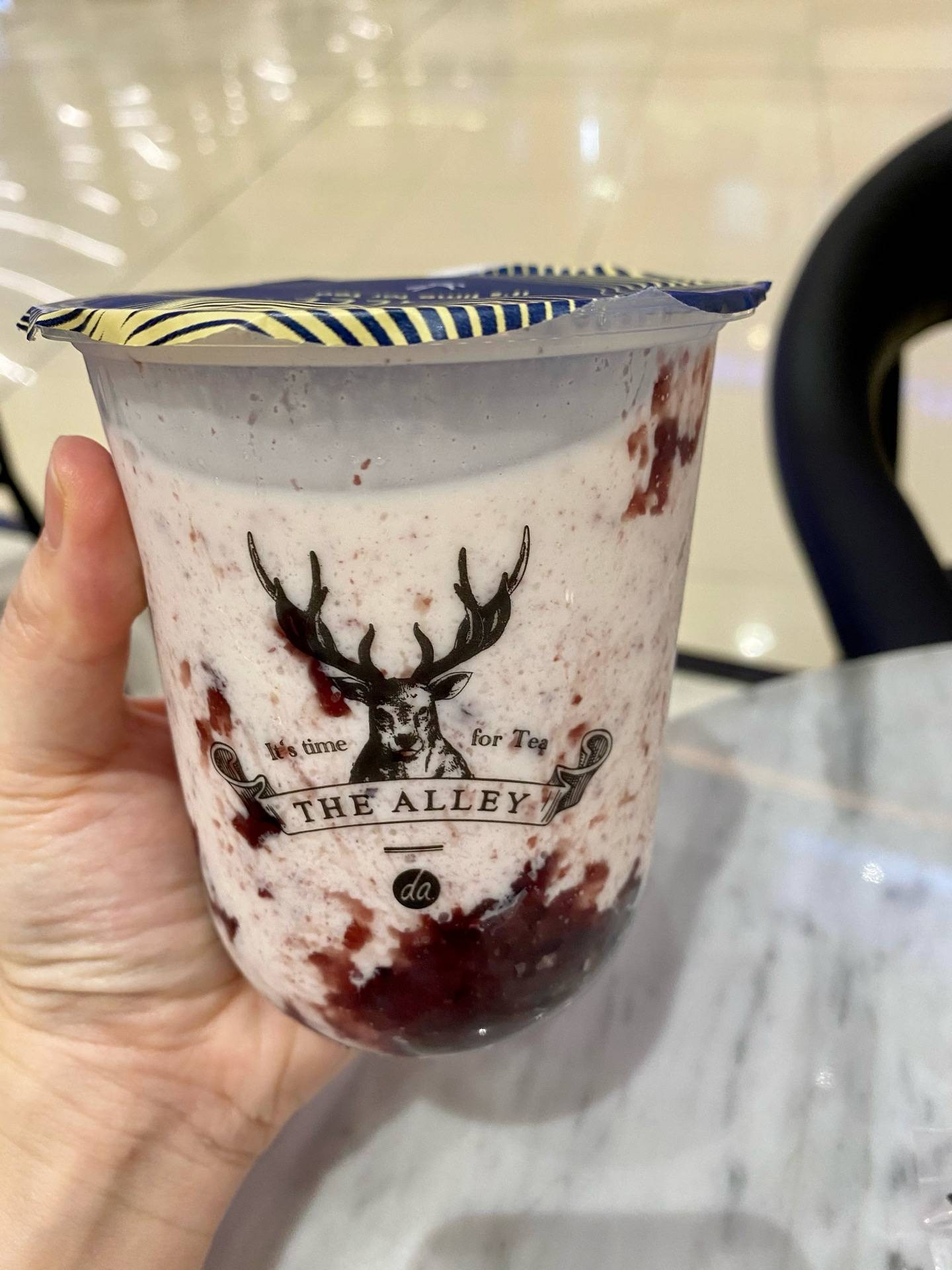 รีวิว The Alley เมกะ บางนา - Yogurt ใส่ข้าวเหนียวดำหนึบๆ