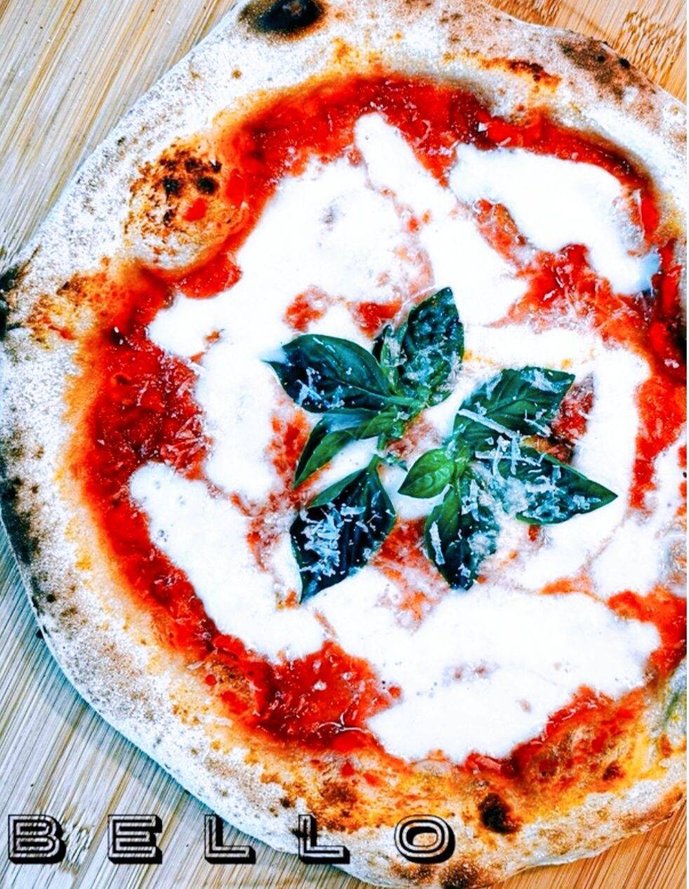รีวิว Bello Ghost Pizza - smoke salmon อร่อยสุด