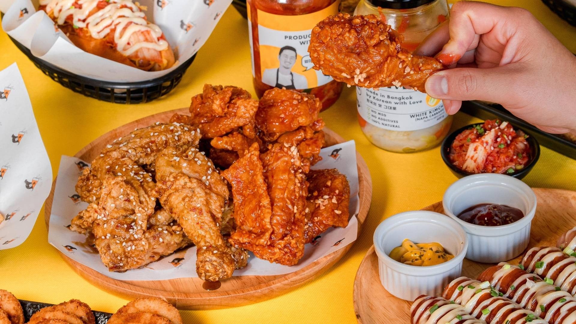 Changwon Fried Chicken MRT PETCHABURI EXIT3 - สั่งอาหารเดลิเวอรี ...
