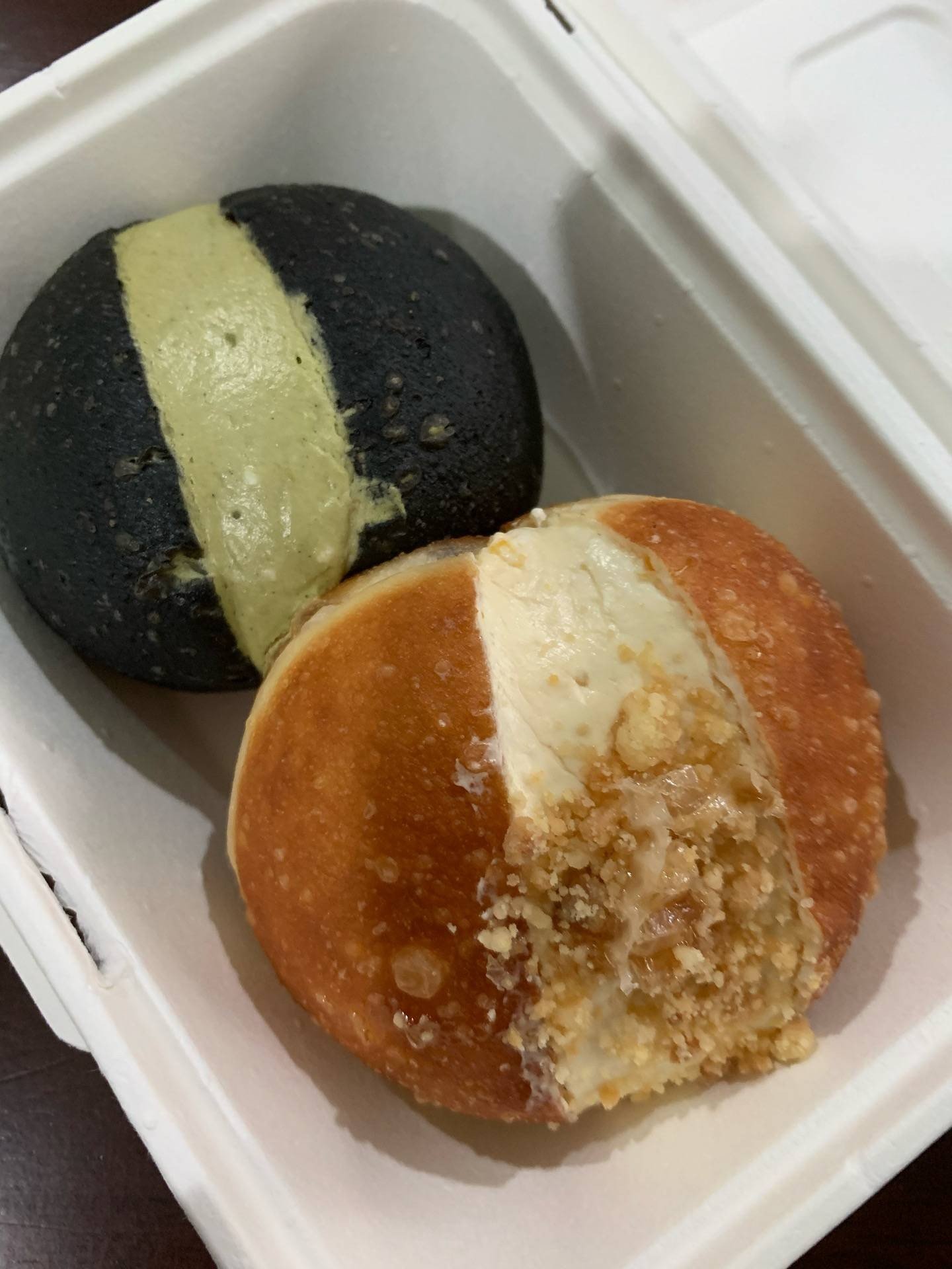 รีวิว Mooh Doughnuts - โดนัทเนื้อนุ่มอร่อย