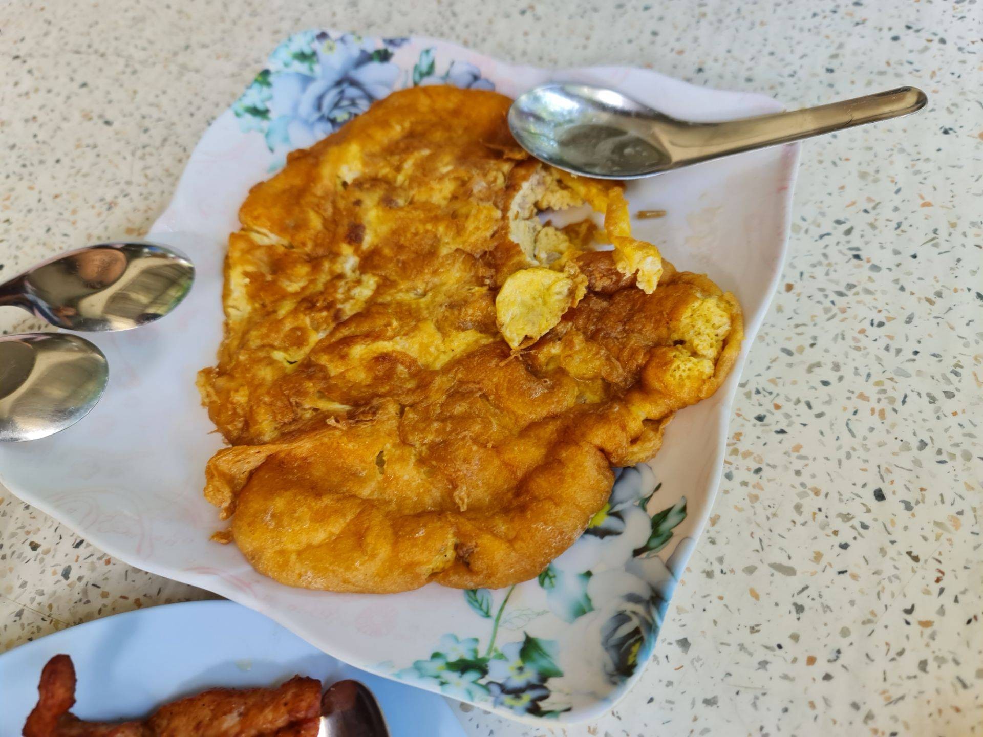 ไข่เจียว ร้าน ร้านอาหารน้องกวาง