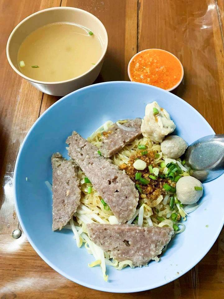 รีวิว ก๋วยเตี๋ยวเอ็นดวงจันทร์ - DuangJan Noodle - ก๋วยเตี๋ยวเอ็นดวงจันทร์