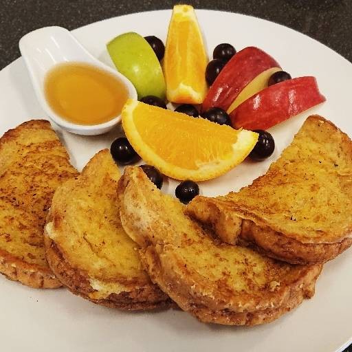 [รีวิว] ร้าน Santitham Breakfast & Chiang Mai Pizza | เมนูแนะนำ รูปภาพ ราคา