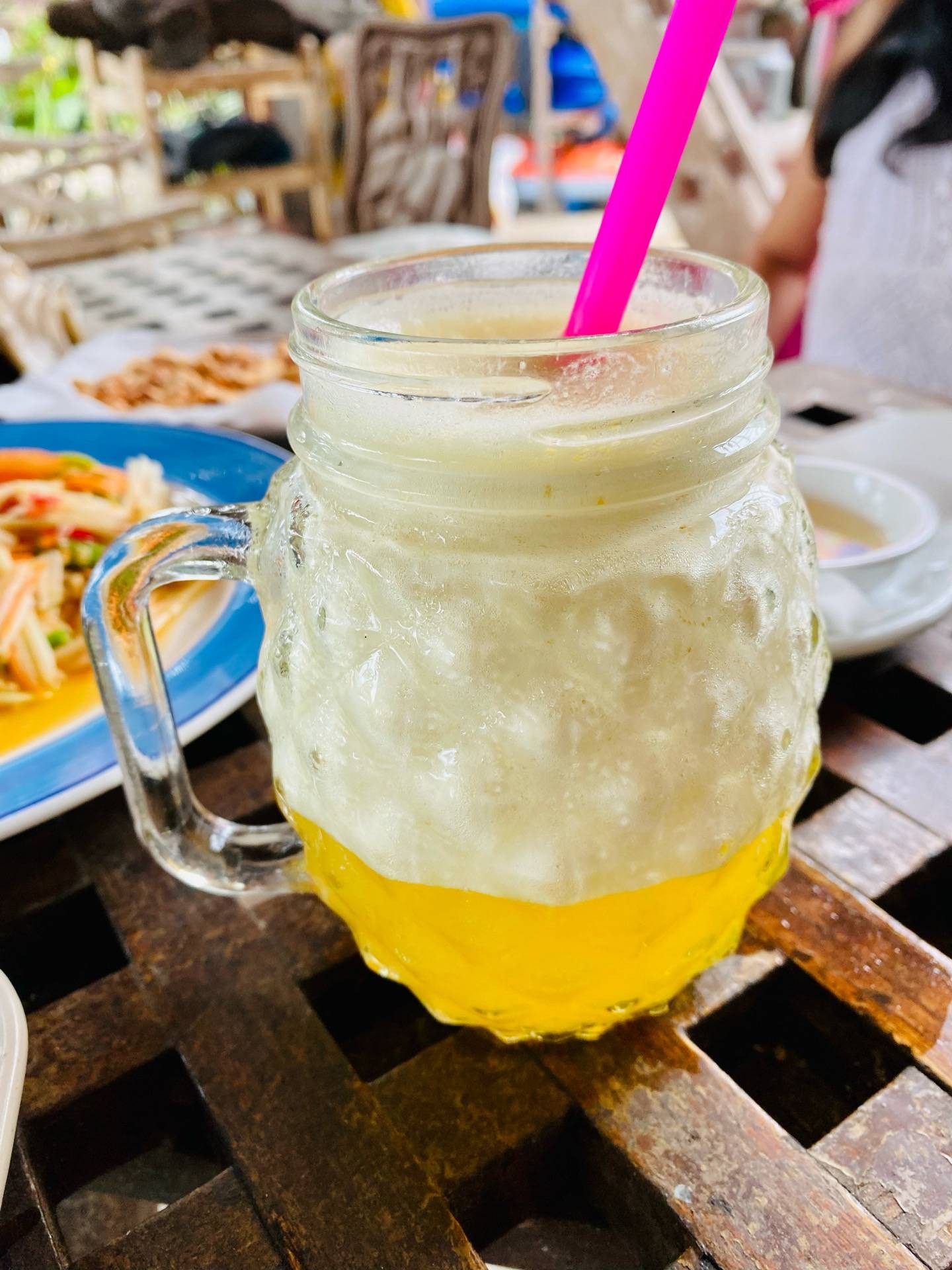 PINEAPPLE SHAKE ร้าน ดริฟท์บาร์-อ่าวไข่ Drift Bar Ao Khai