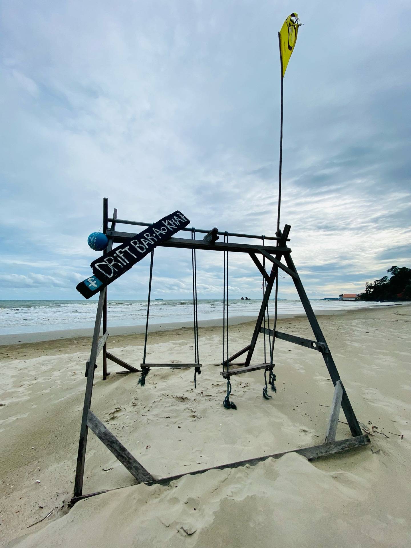 รูป ดริฟท์บาร์-อ่าวไข่ Drift Bar Ao Khai