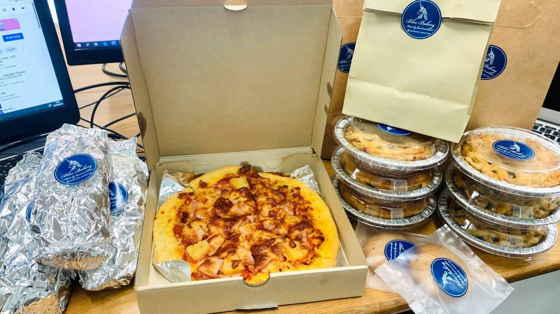Blue Bakery - สั่งอาหารเดลิเวอรี | Wongnai x LINE MAN